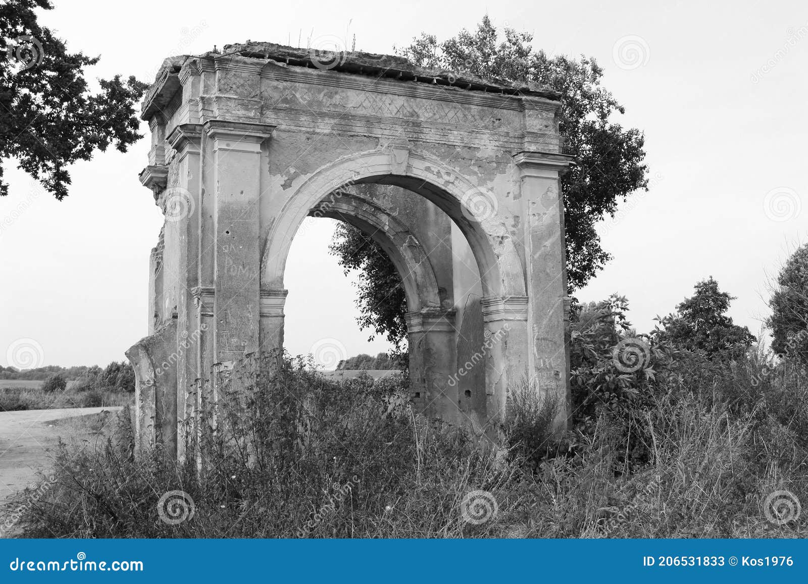 Destroyed Gate in an Old Manor Stock Image - Image of cityscape ...