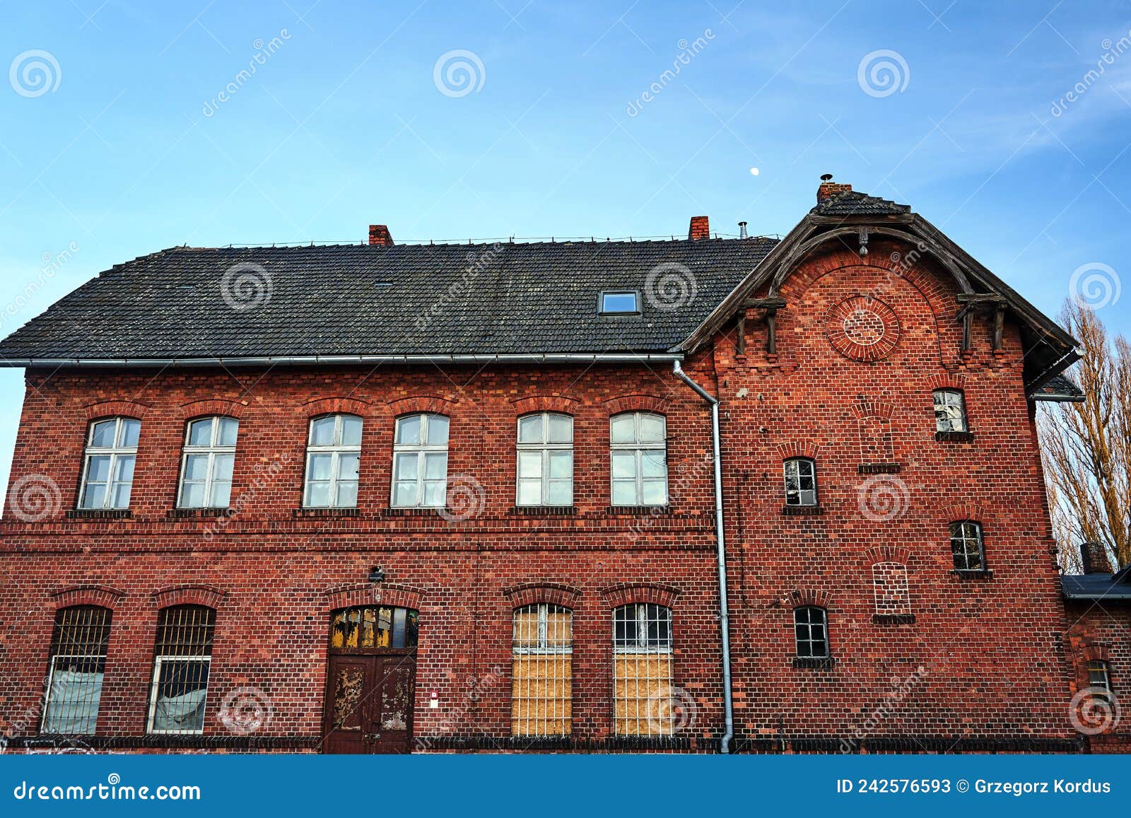 Destroyed, Historic Tenement House And A Red Brick Retaining Wall ...