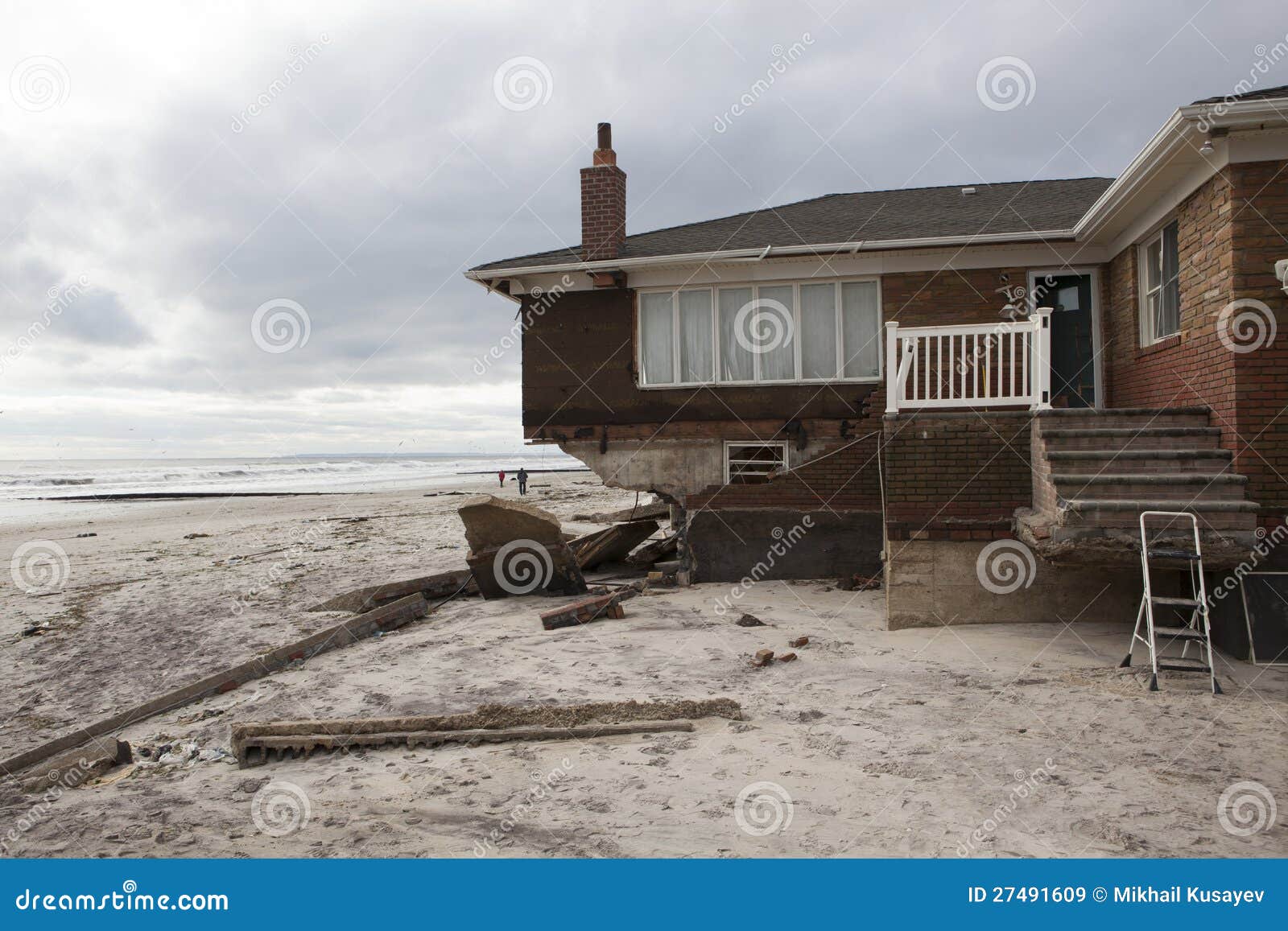 Destroyed Homes in Far Rockaway Editorial Stock Image - Image of beach ...