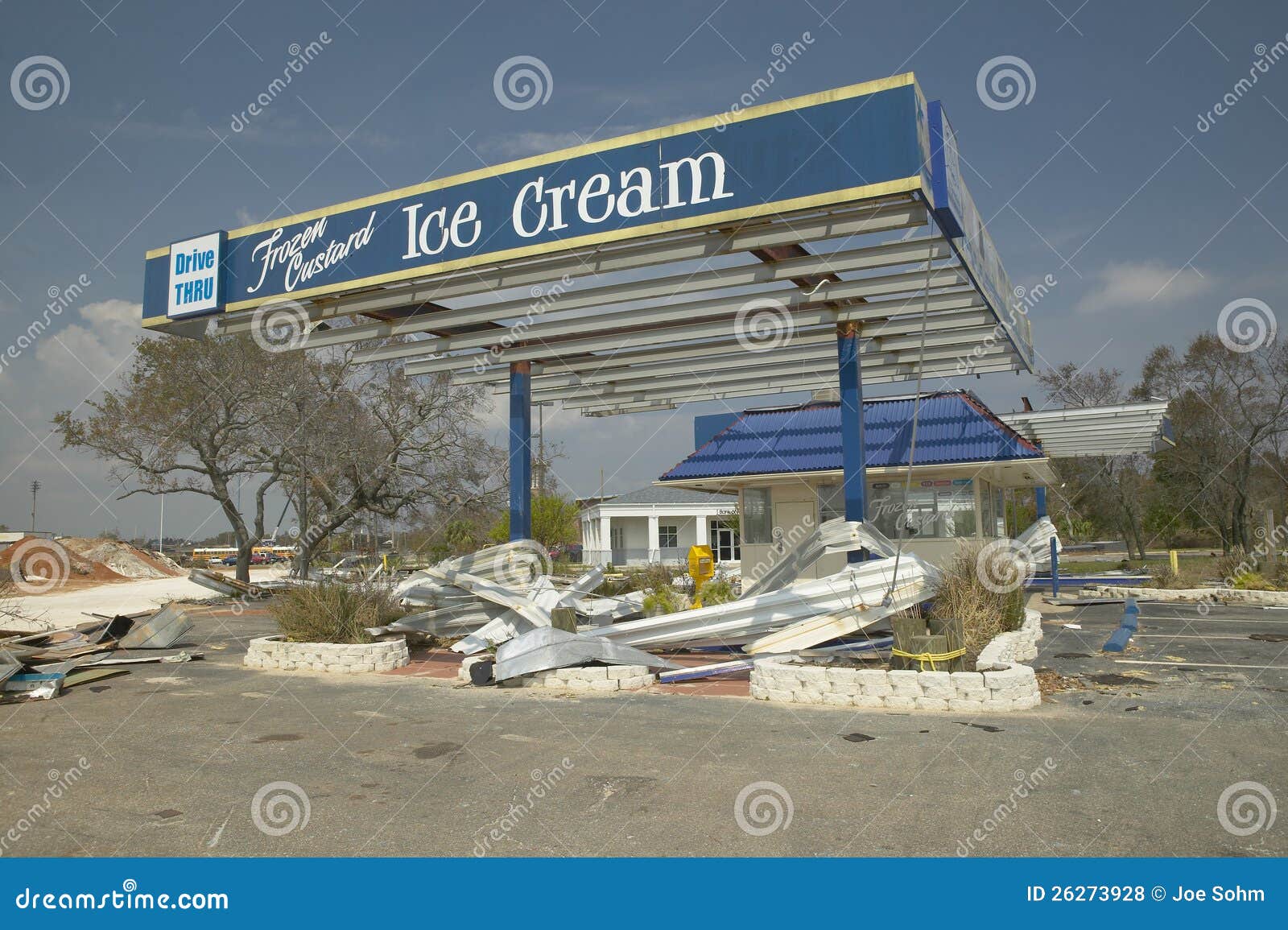 Destroyed ice cream stand editorial stock photo. Image of united - 26273928
