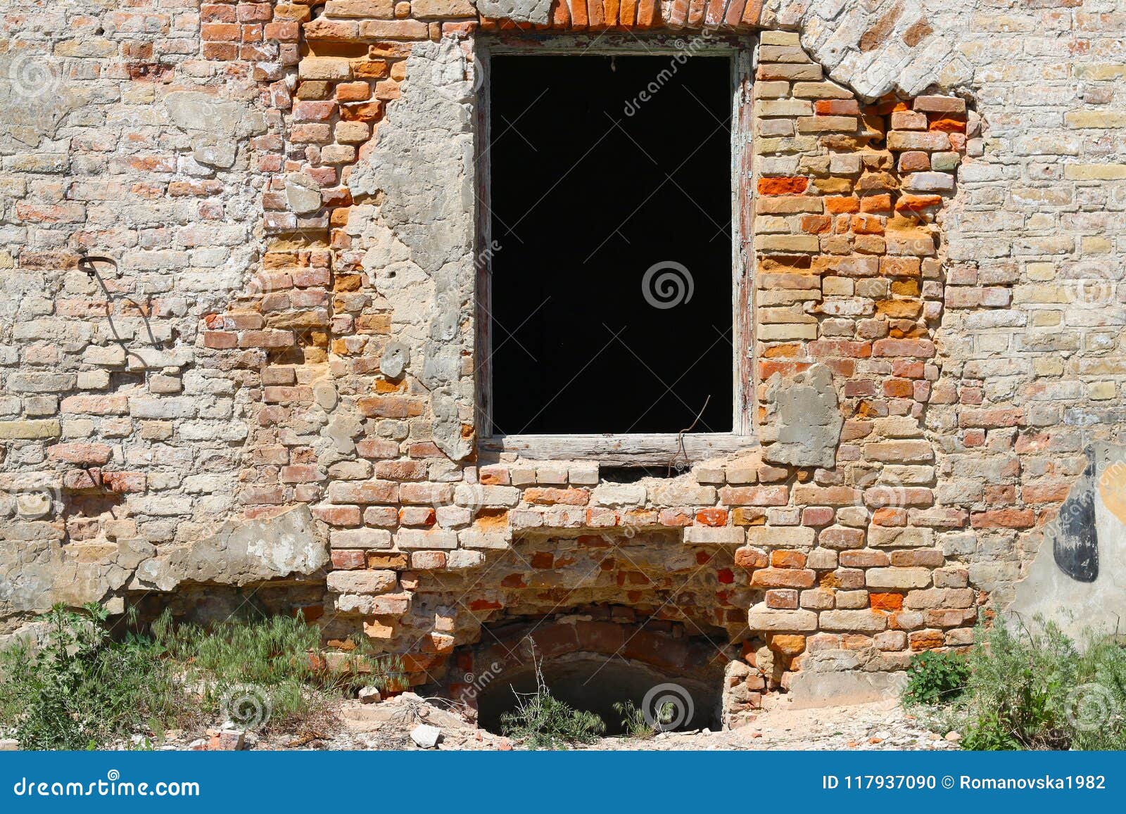 Destroyed Old Windows in Castle Stock Photo - Image of antique, closeup ...