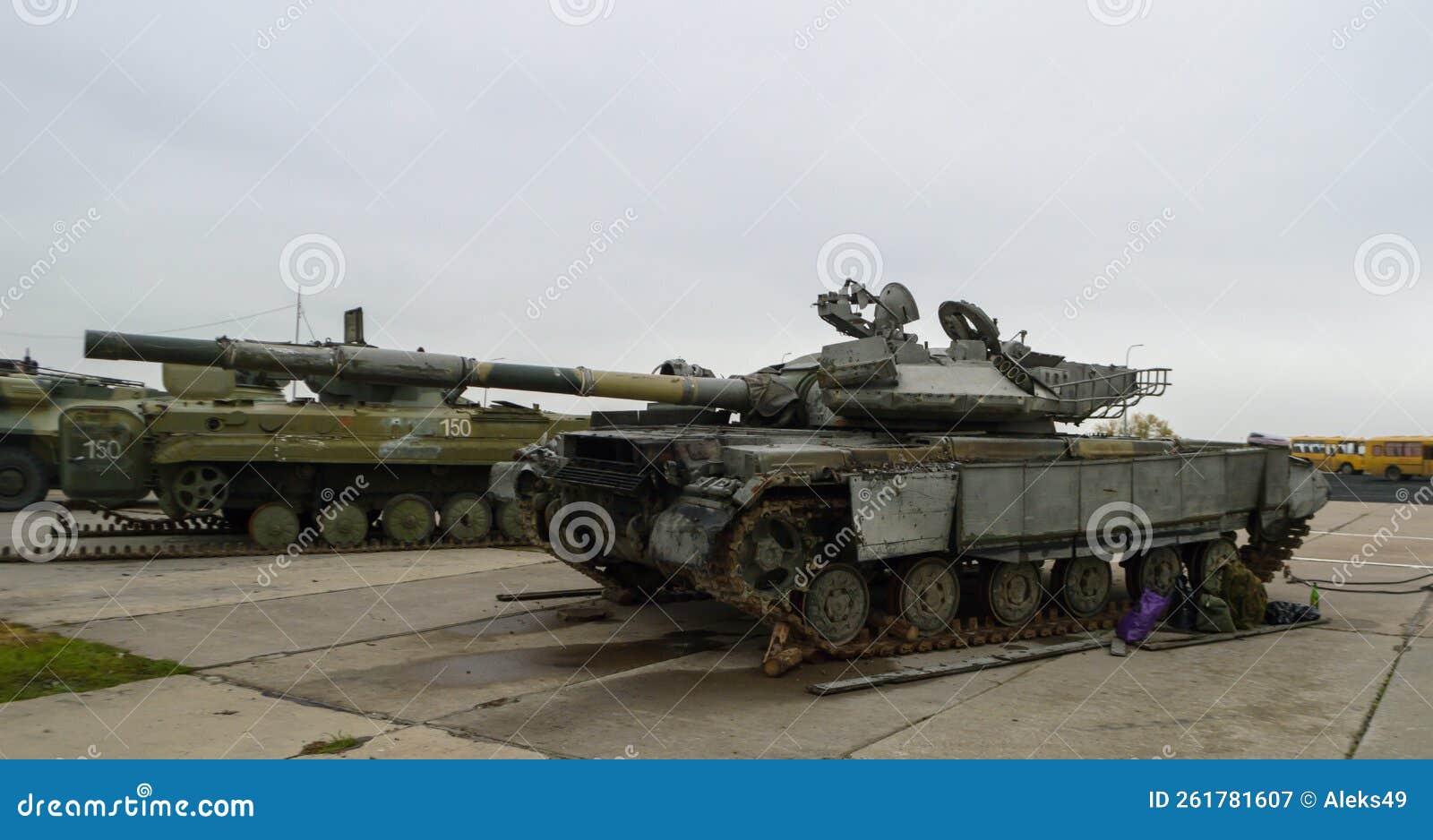 Destroyed Tank of the Ukrainian Army. 20022-11-04 Editorial Photography ...