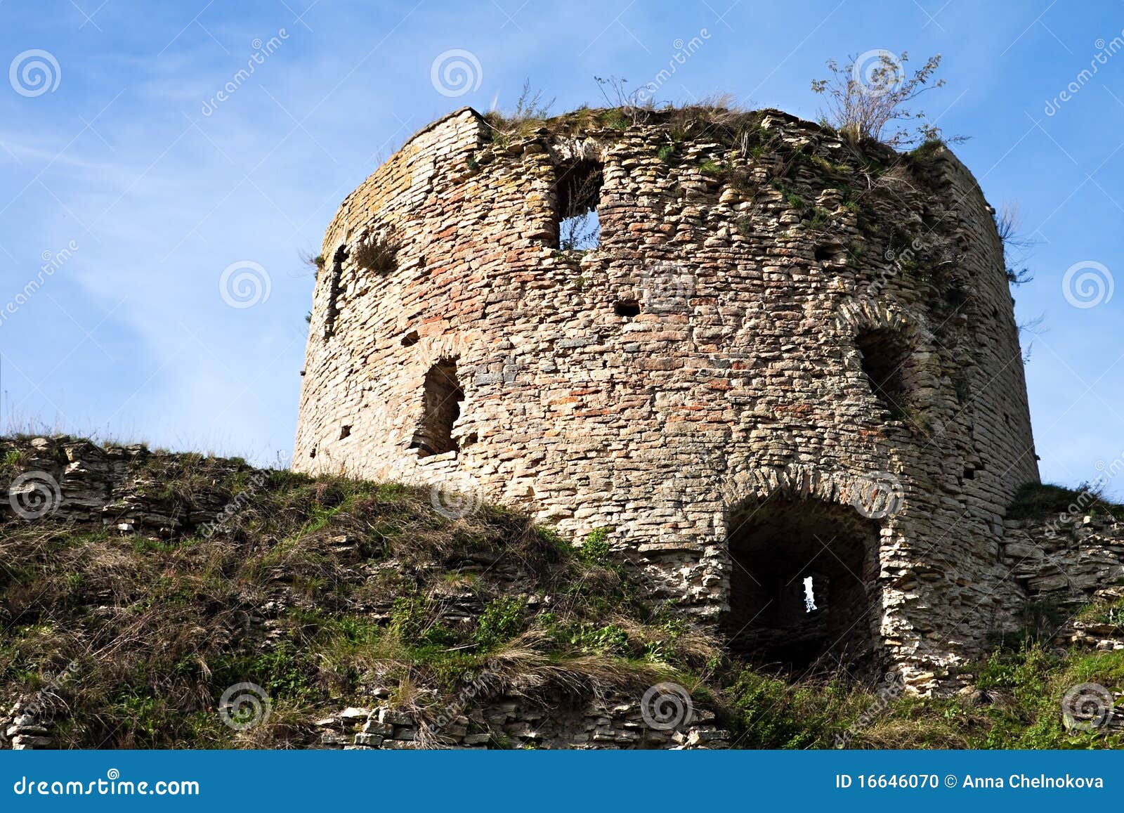 The destroyed tower. stock photo. Image of monument, cloud - 16646070
