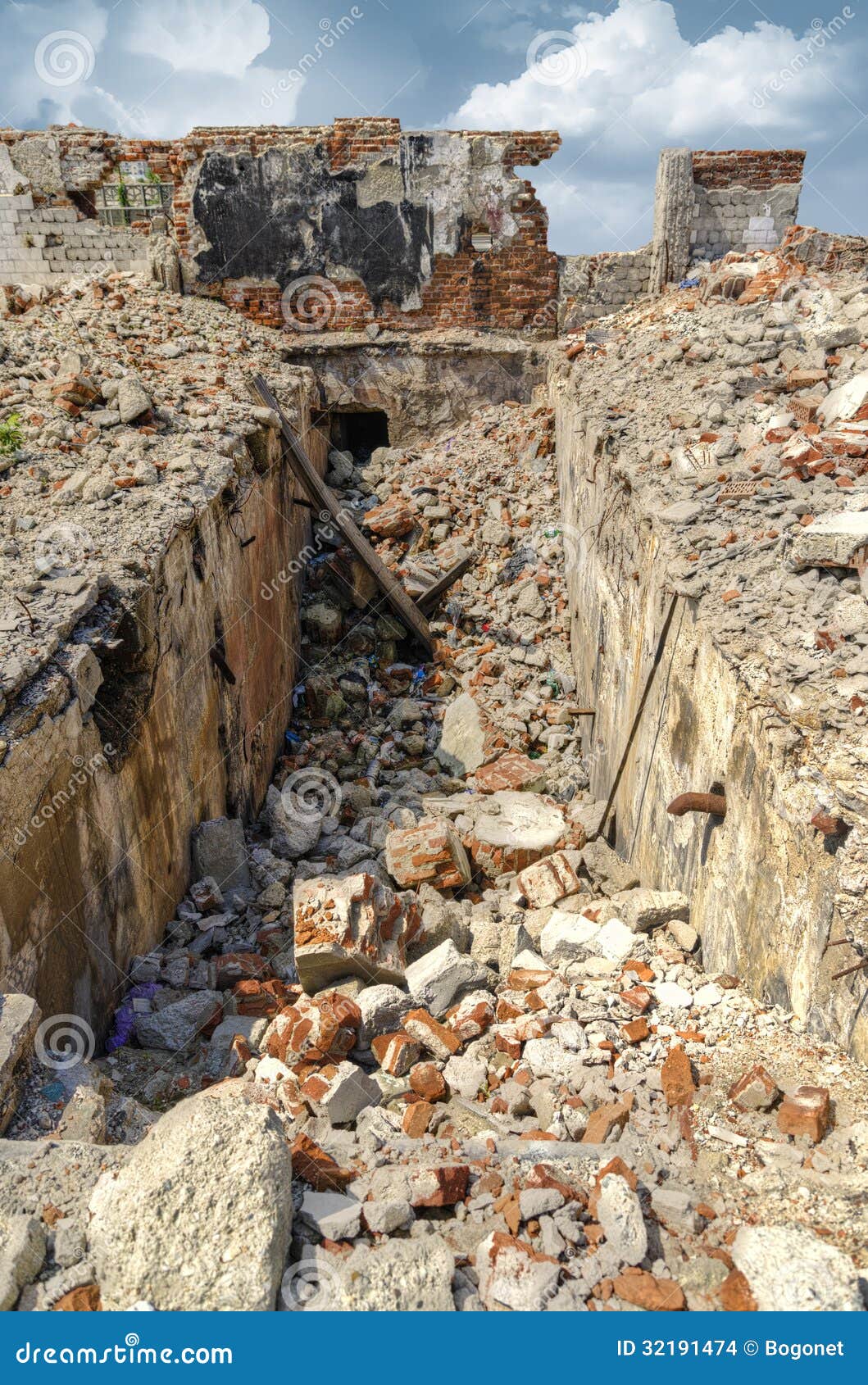 Destroyed wall stock photo. Image of archeology, demolished - 32191474