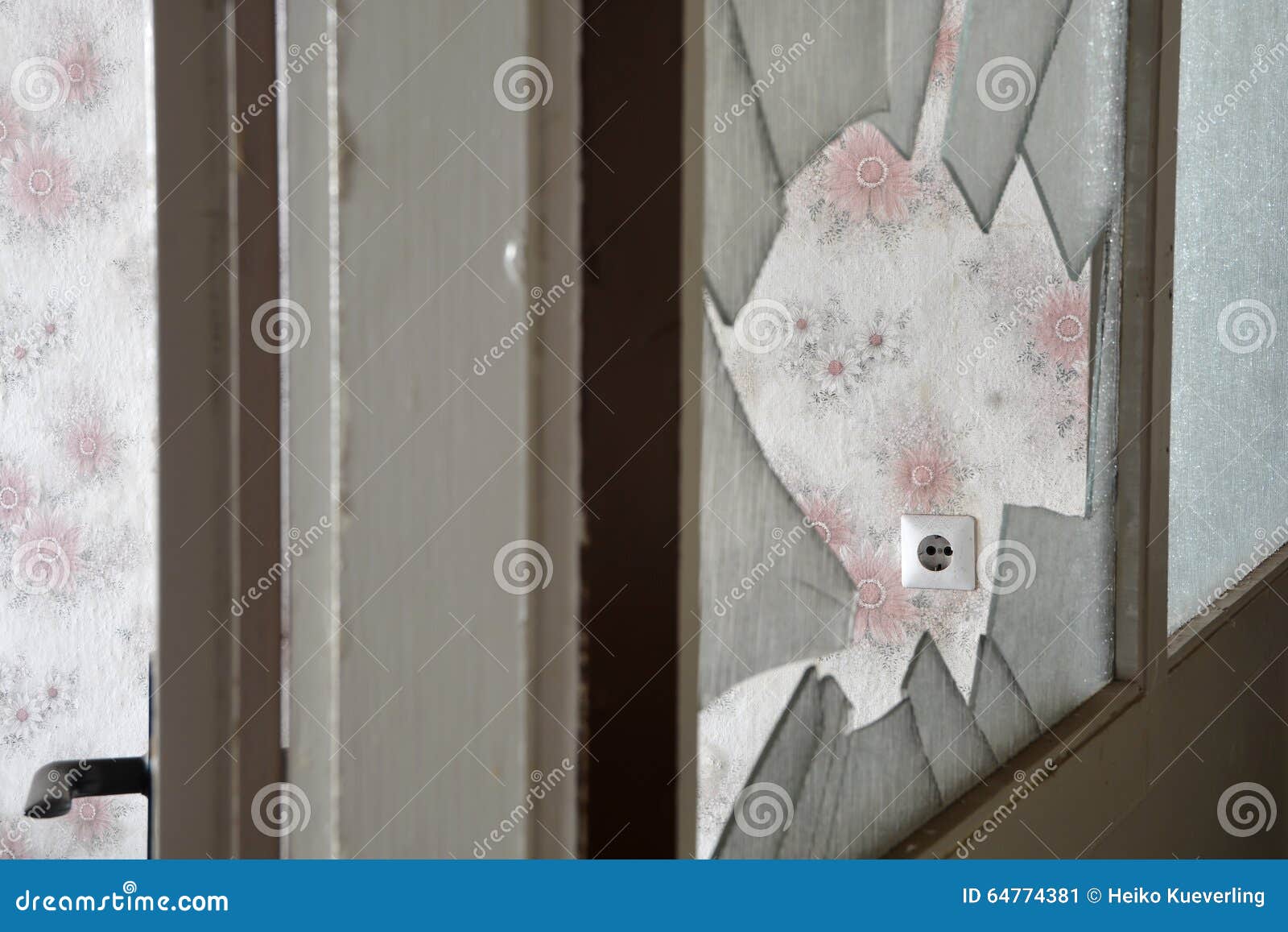 Destroyed window stock image. Image of brownfield, factory - 64774381