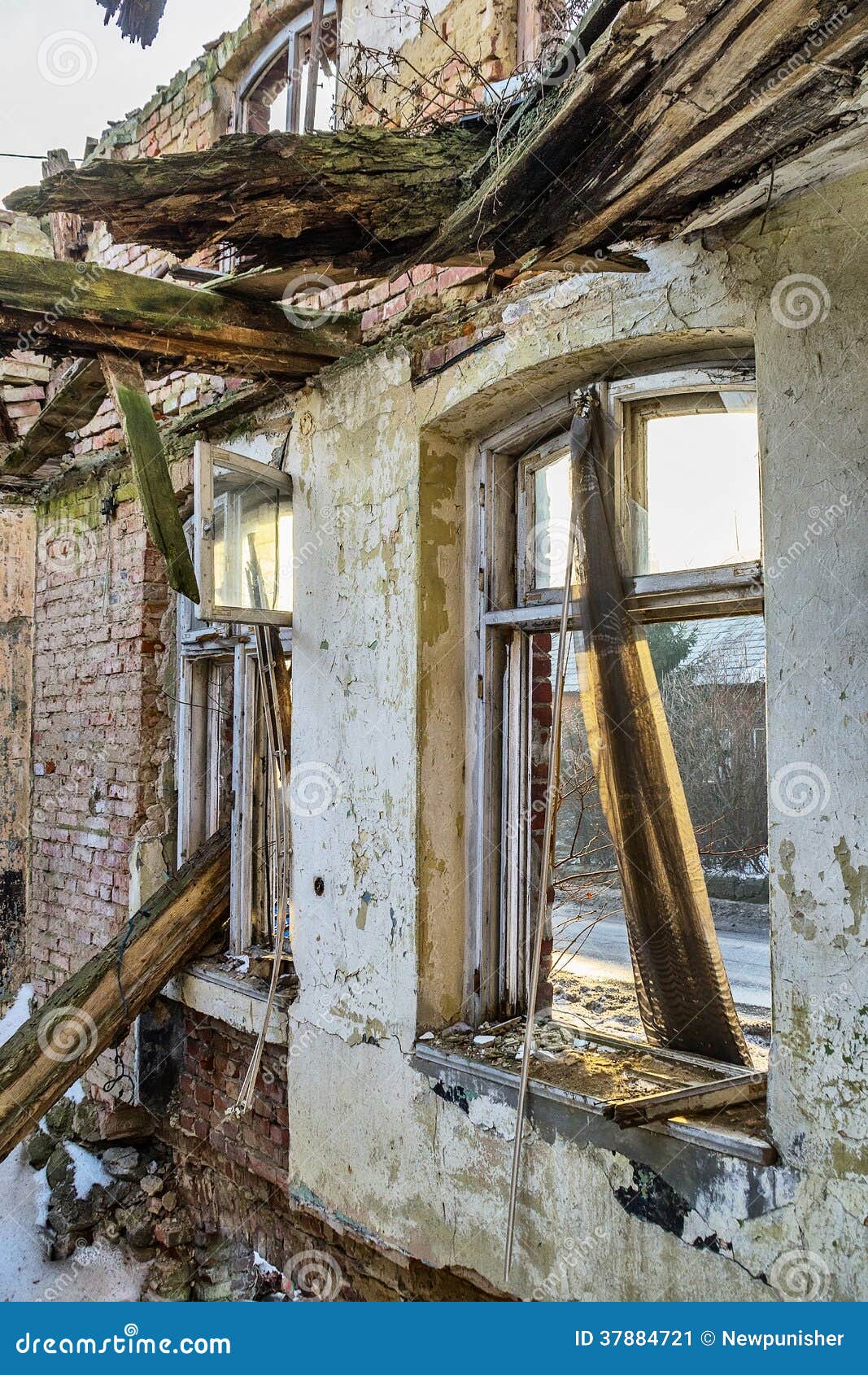 Destroyed window stock image. Image of glass, catastrophe - 37884721