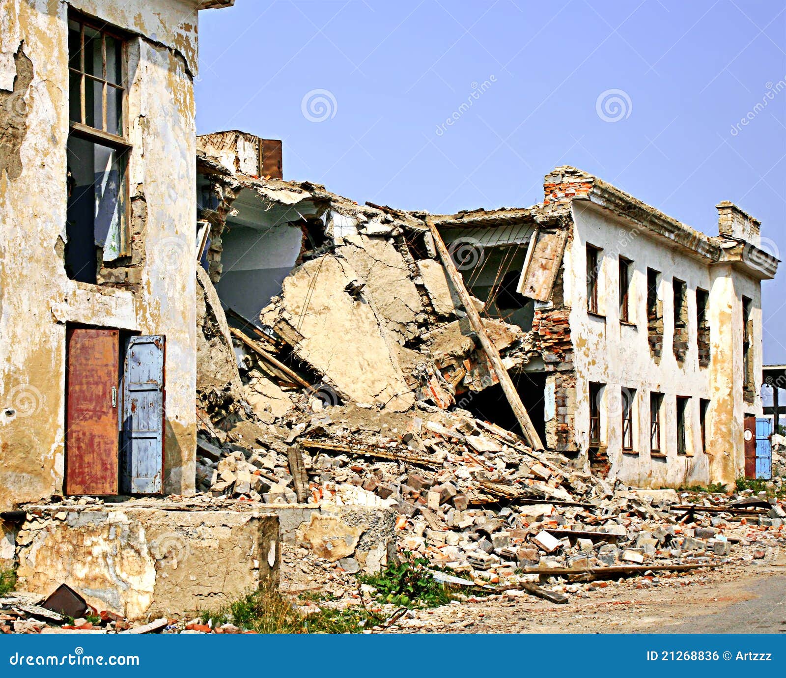 Destruction photo stock. Image du crainte, destruction - 21268836