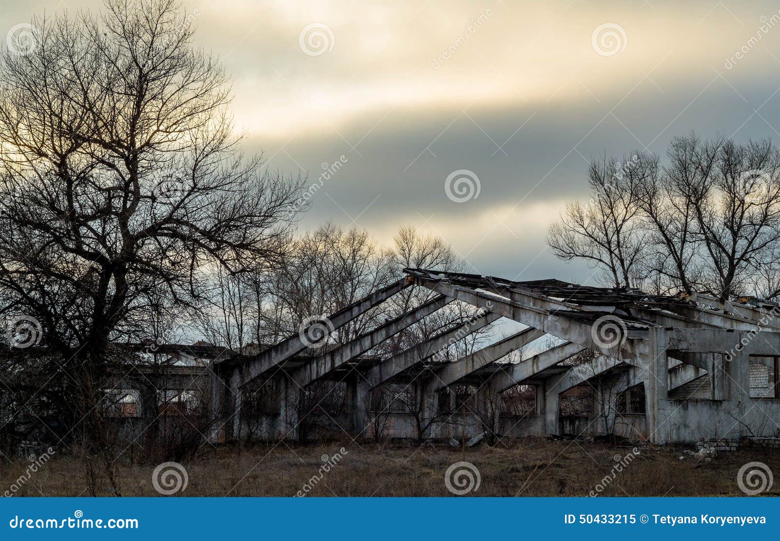 Destruction of the Old Abandoned Building Stock Image - Image of ...