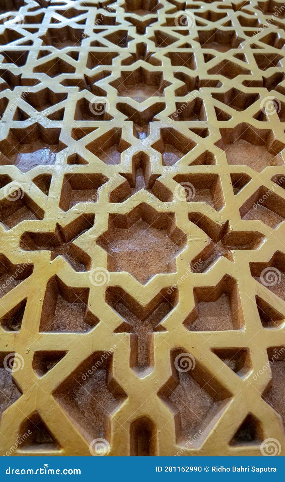 Detail of Arabic Pattern on the Wall of the Mosque Stock Photo - Image ...