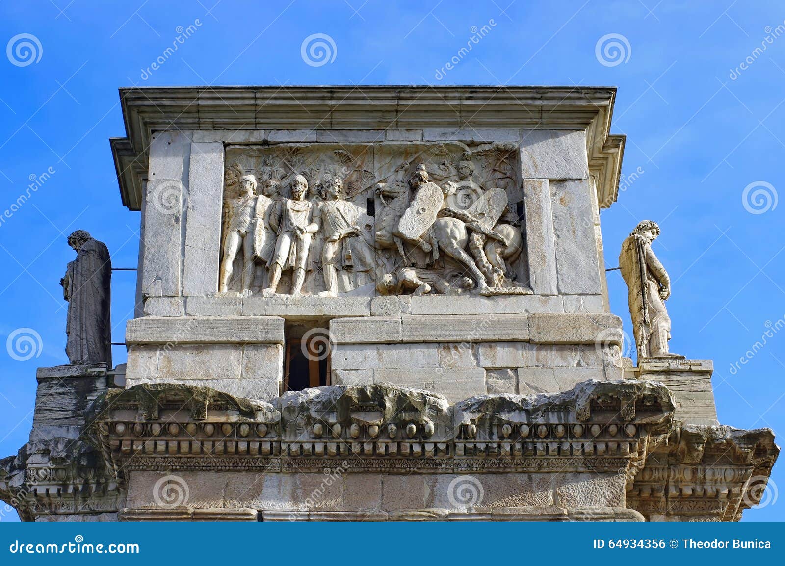 Detail of the Arch of Constantine - Landmark Attraction in Rome, Italy ...