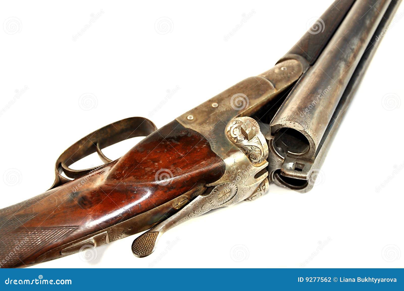 Detail Der Alten Schrotflinte Auf Weiß. Stockfoto - Bild von griff ...