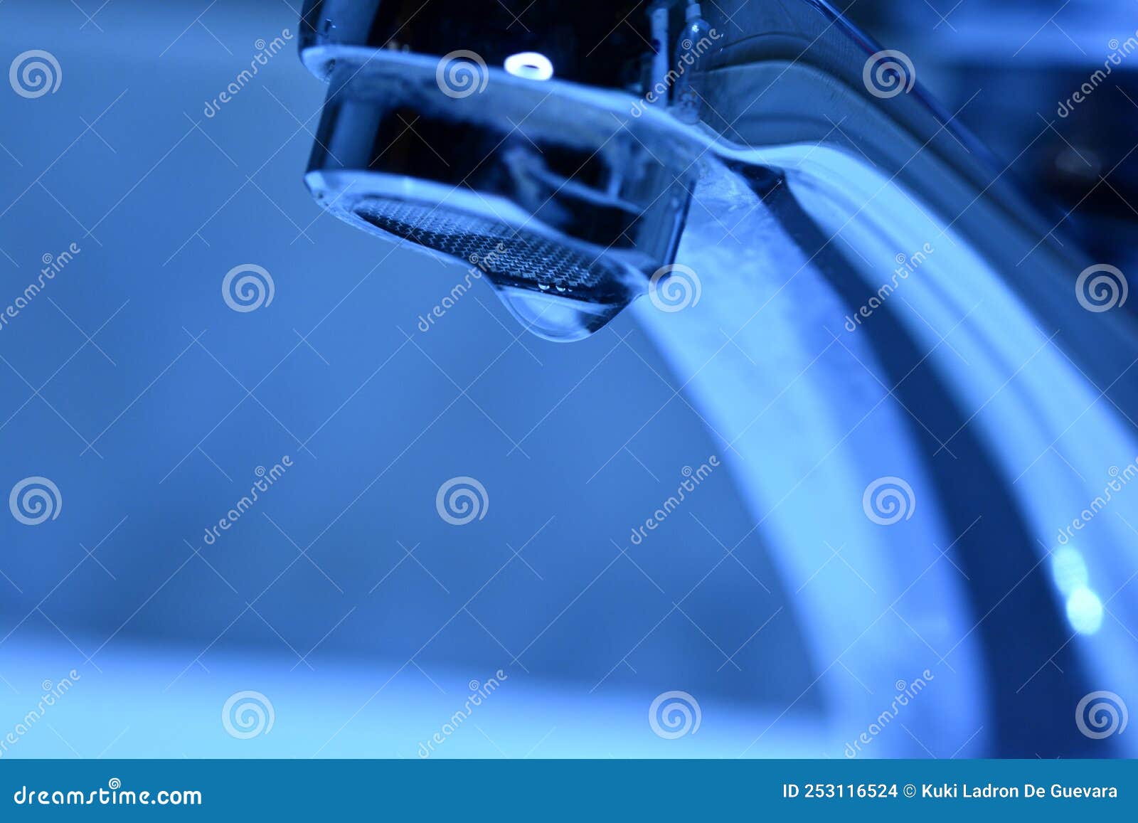 Drop of Water Falling from a Faucet Stock Photo - Image of gota, grifo ...