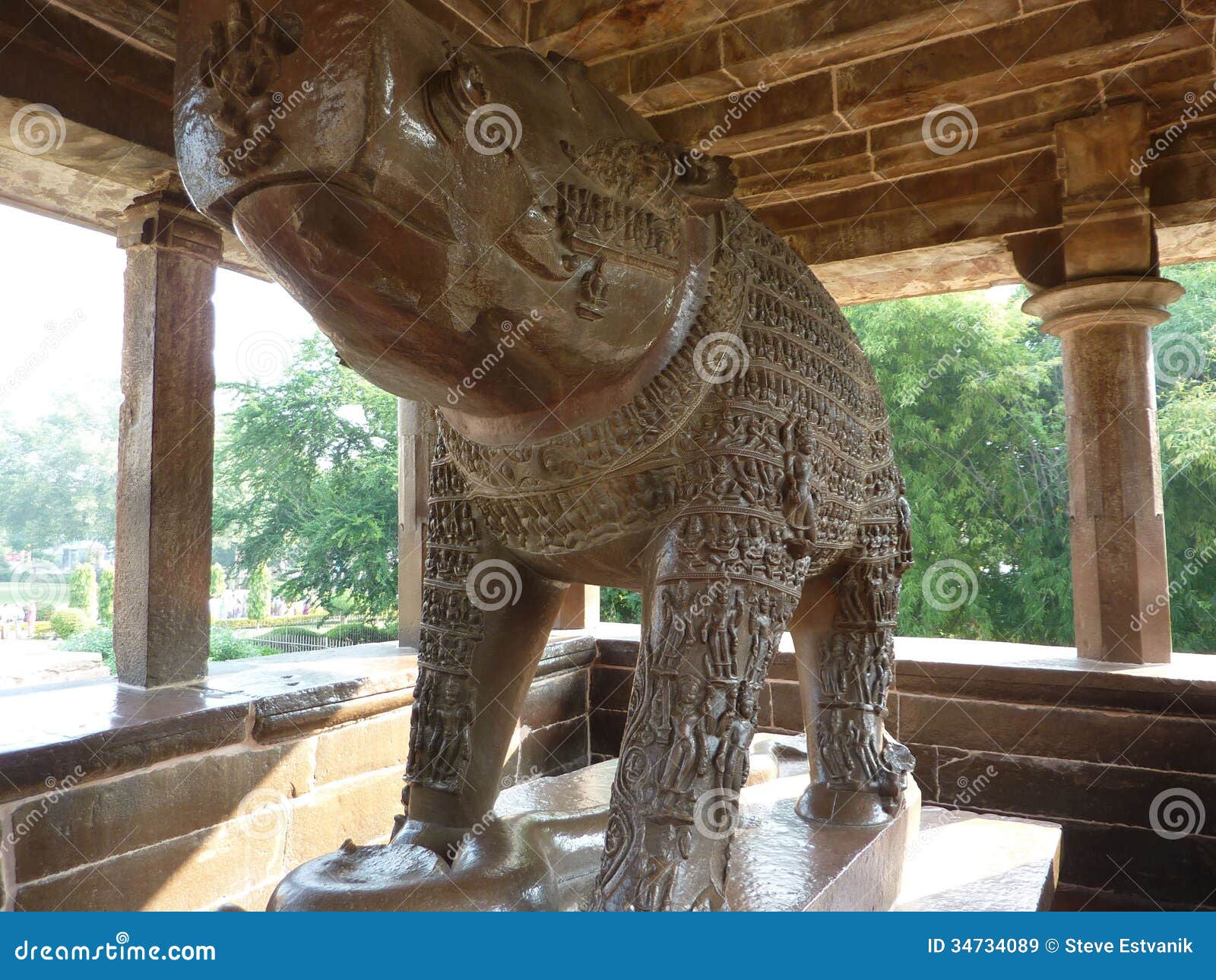 Detail, Inkarnation Von Vishnu Als Eber Stockbild - Bild von sandstein ...