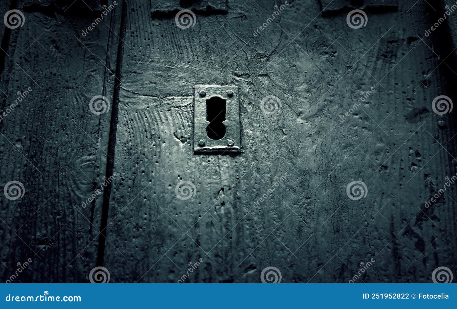 Medieval Lock. Medieval Padlock. Cerradura Medieval. Stock Photo ...