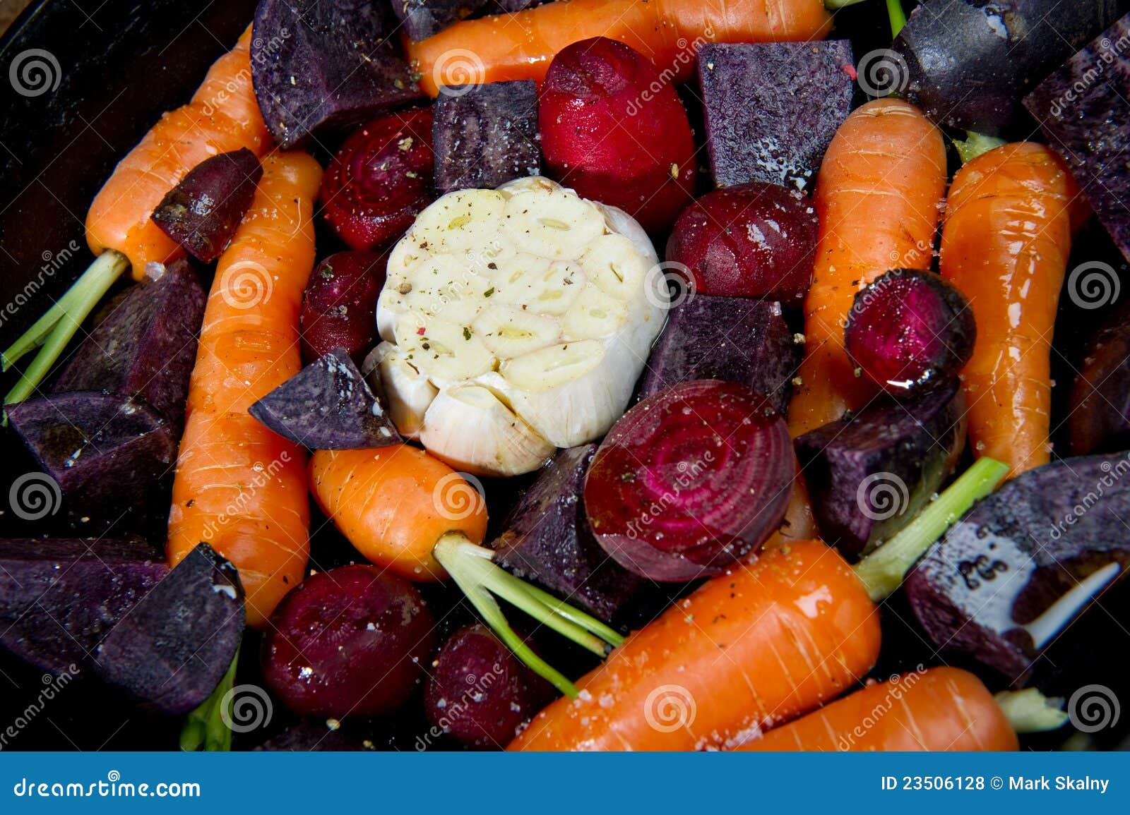 Detail of Raw Root Vegetables Stock Photo - Image of cast, garlic: 23506128