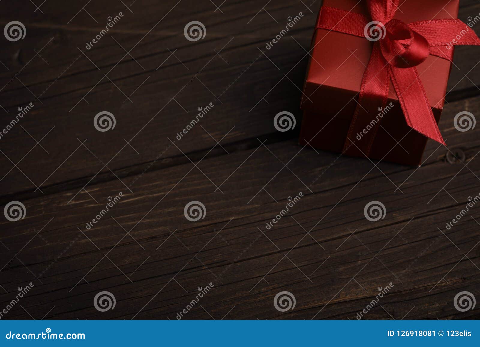 Single gift box stock image. Image of vintage, christmas - 126918081
