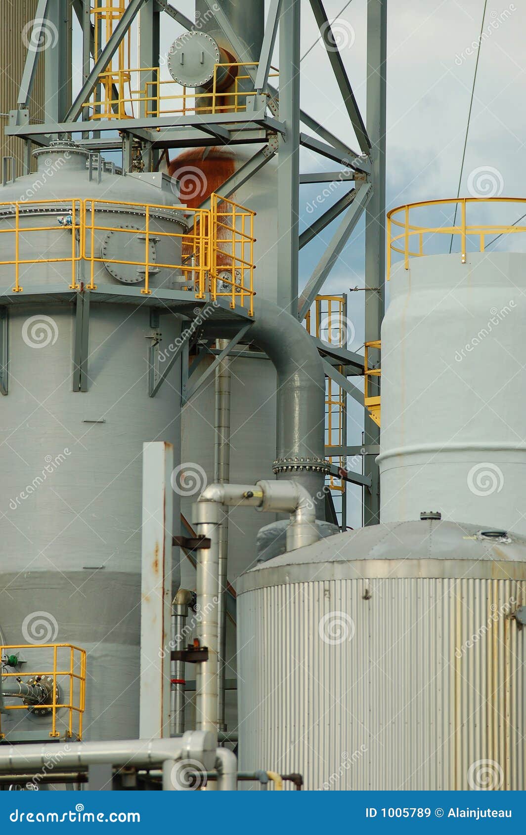Detail of a refinery 2 stock image. Image of ladders, pipelines - 1005789