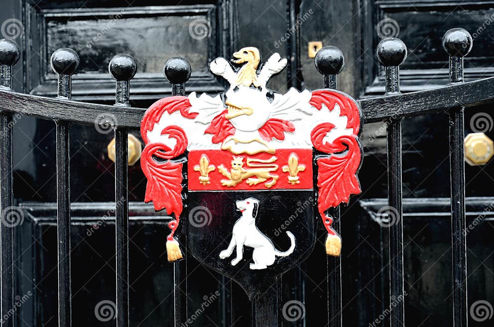 Detail Van Heraldische Poort Stock Afbeelding - Image of deur ...
