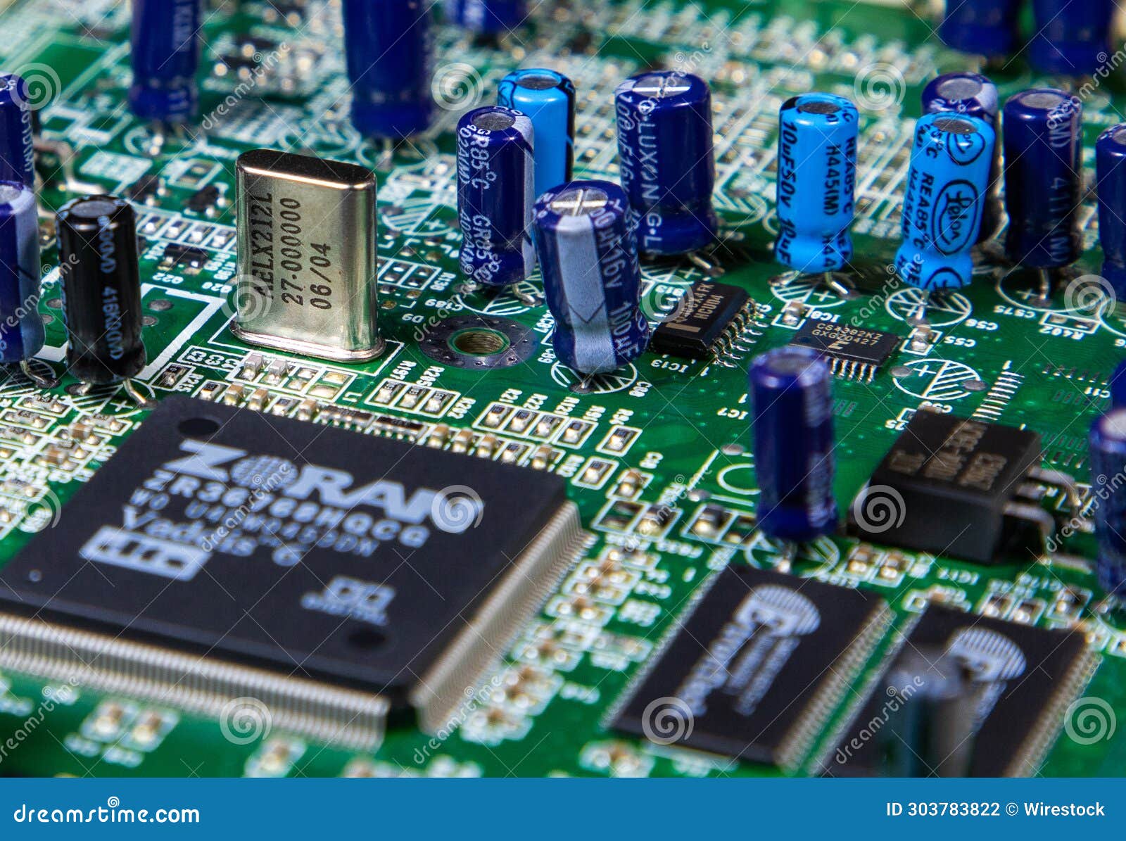 Detailed, Close-up View of the Inner Components of a Computer Editorial ...