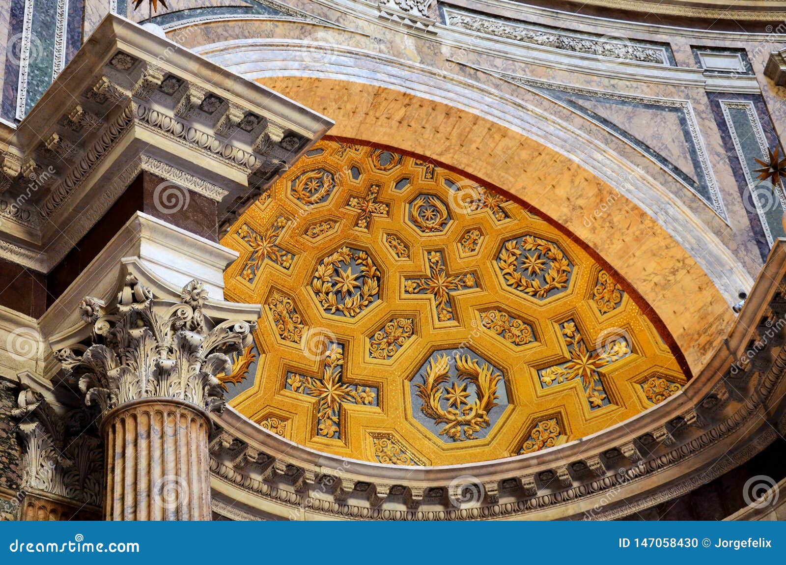Art Inside the Pantheon of Rome Editorial Image - Image of ancient ...
