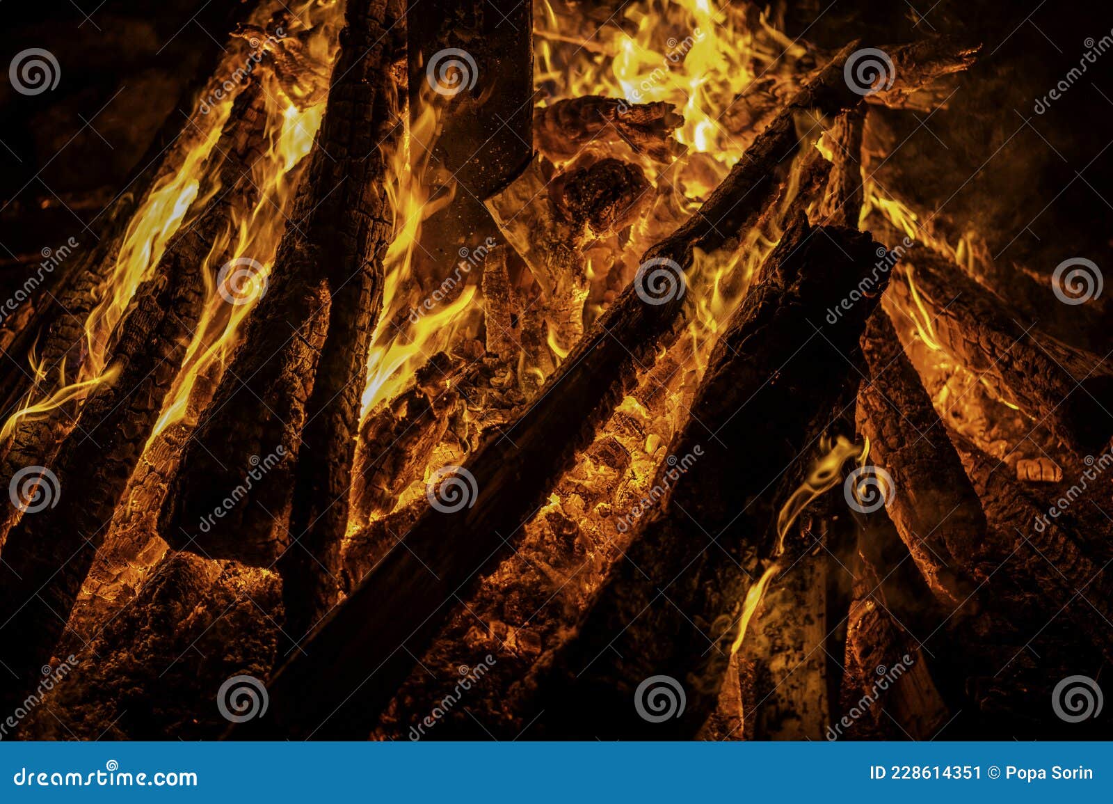 Details of a camp fire stock image. Image of night, orange - 228614351