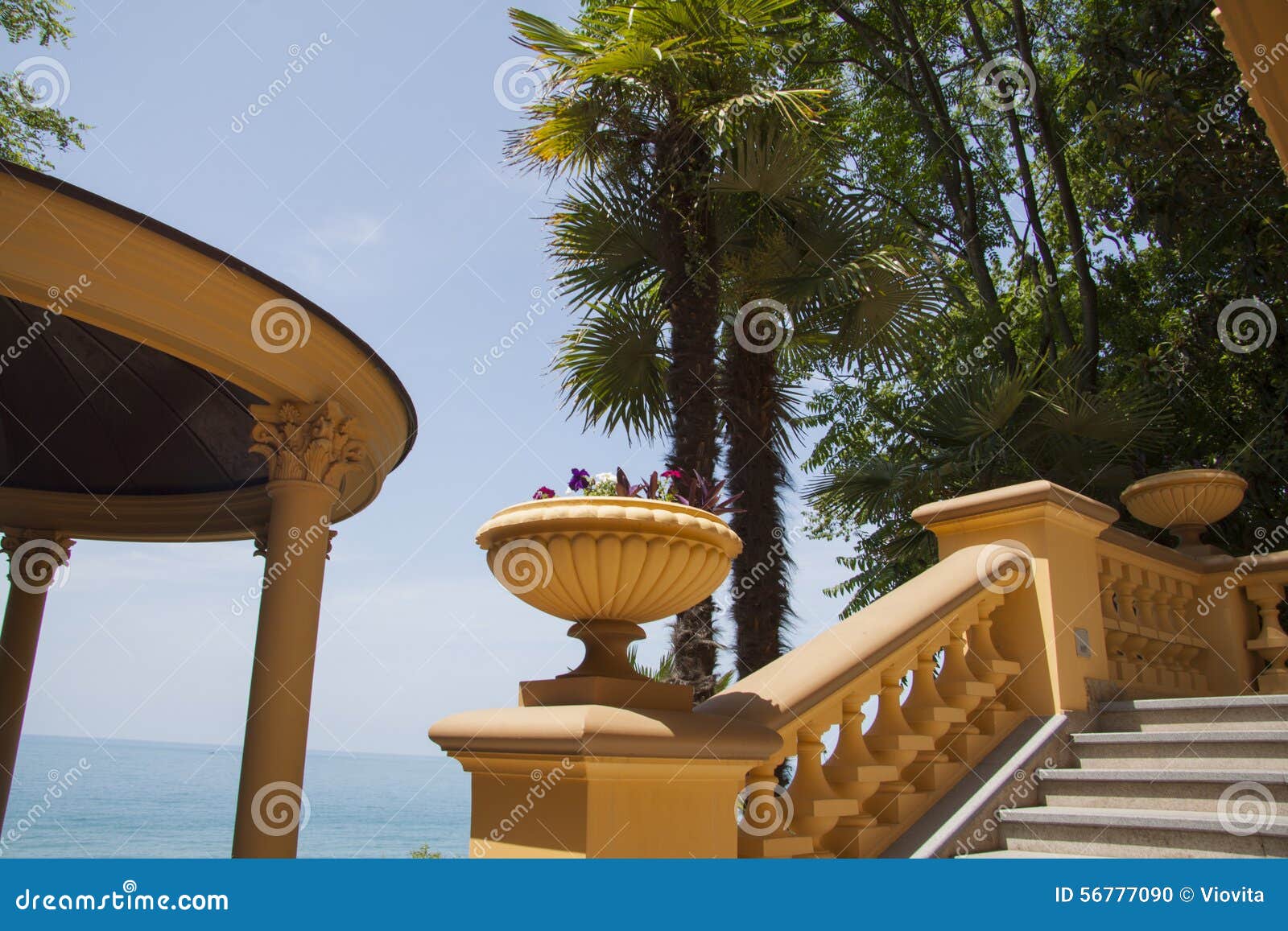 Details of classic rotonda stock photo. Image of roman - 56777090