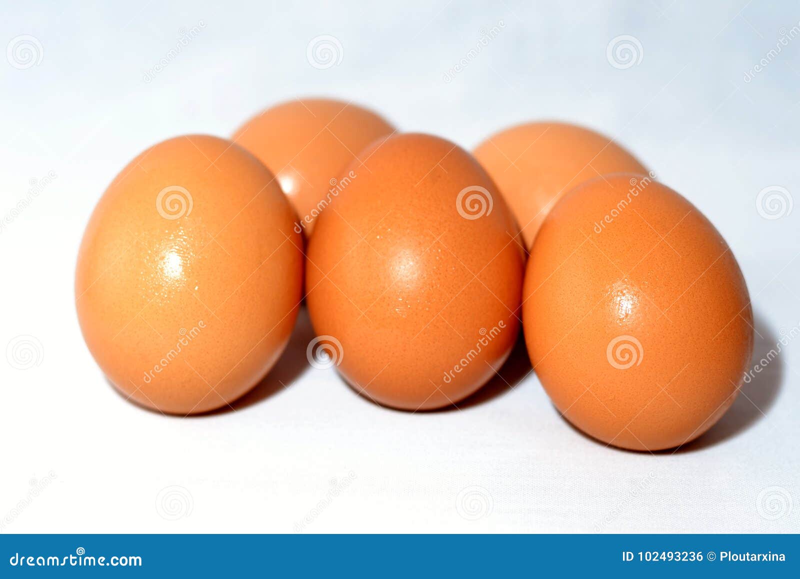 Details of Isolated Multiple Eggs Stock Photo - Image of uncooked ...