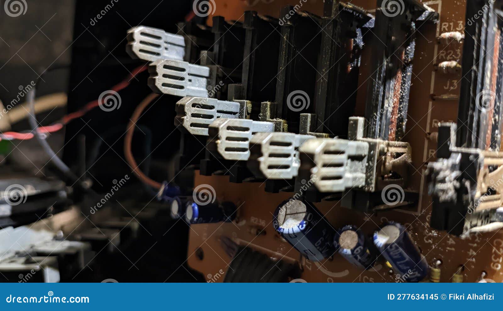 Details Ladder Equalizer Electronic Stock Image - Image of wheel ...
