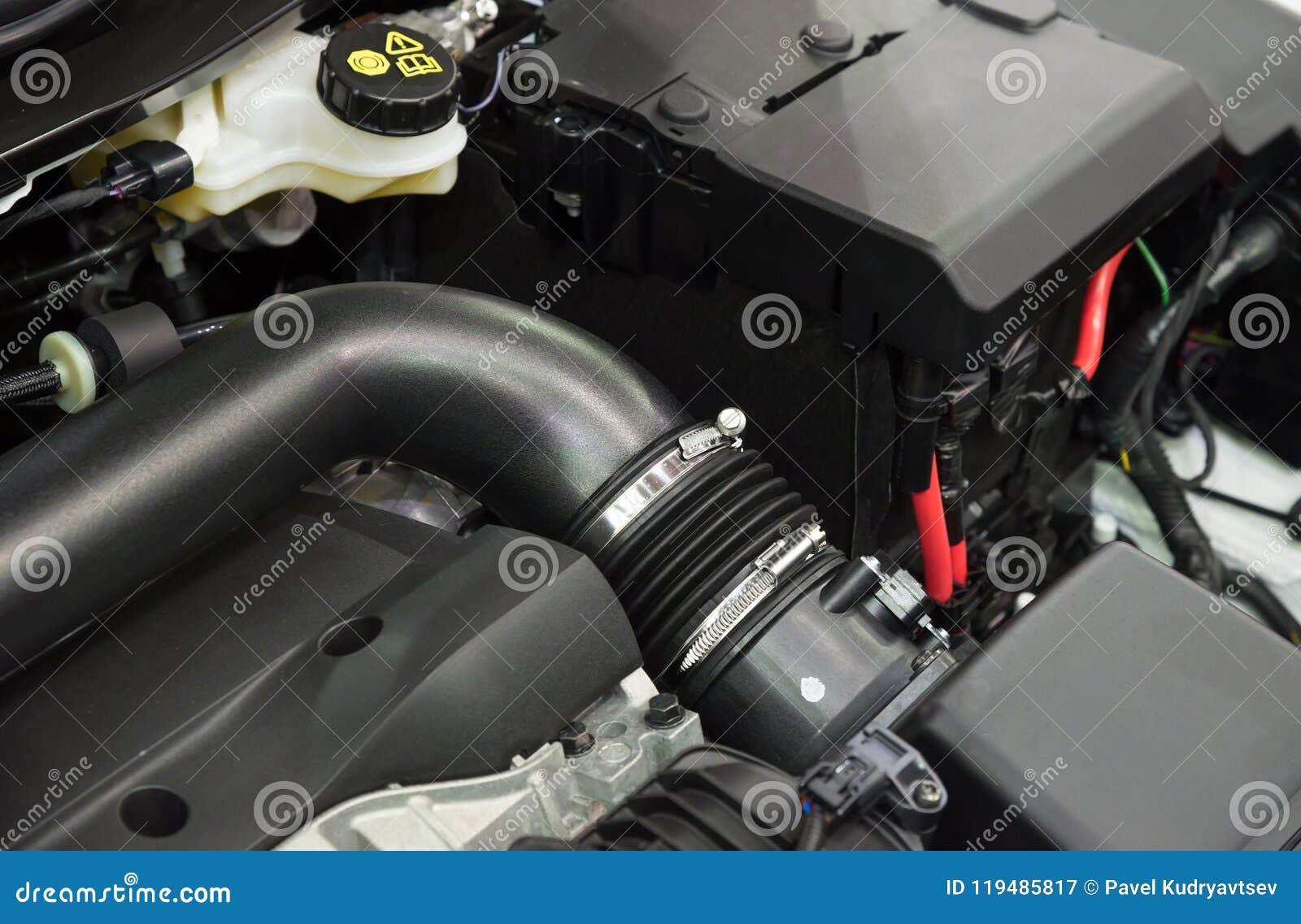 Details of a New Car Engine Stock Image - Image of factory, dark: 119485817