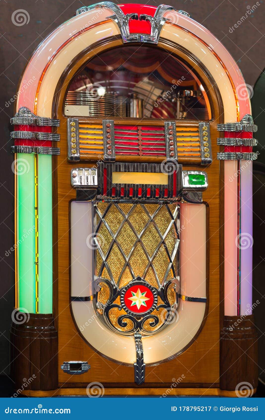 Old Jukebox Music Player Stock Photography | CartoonDealer.com #20923460