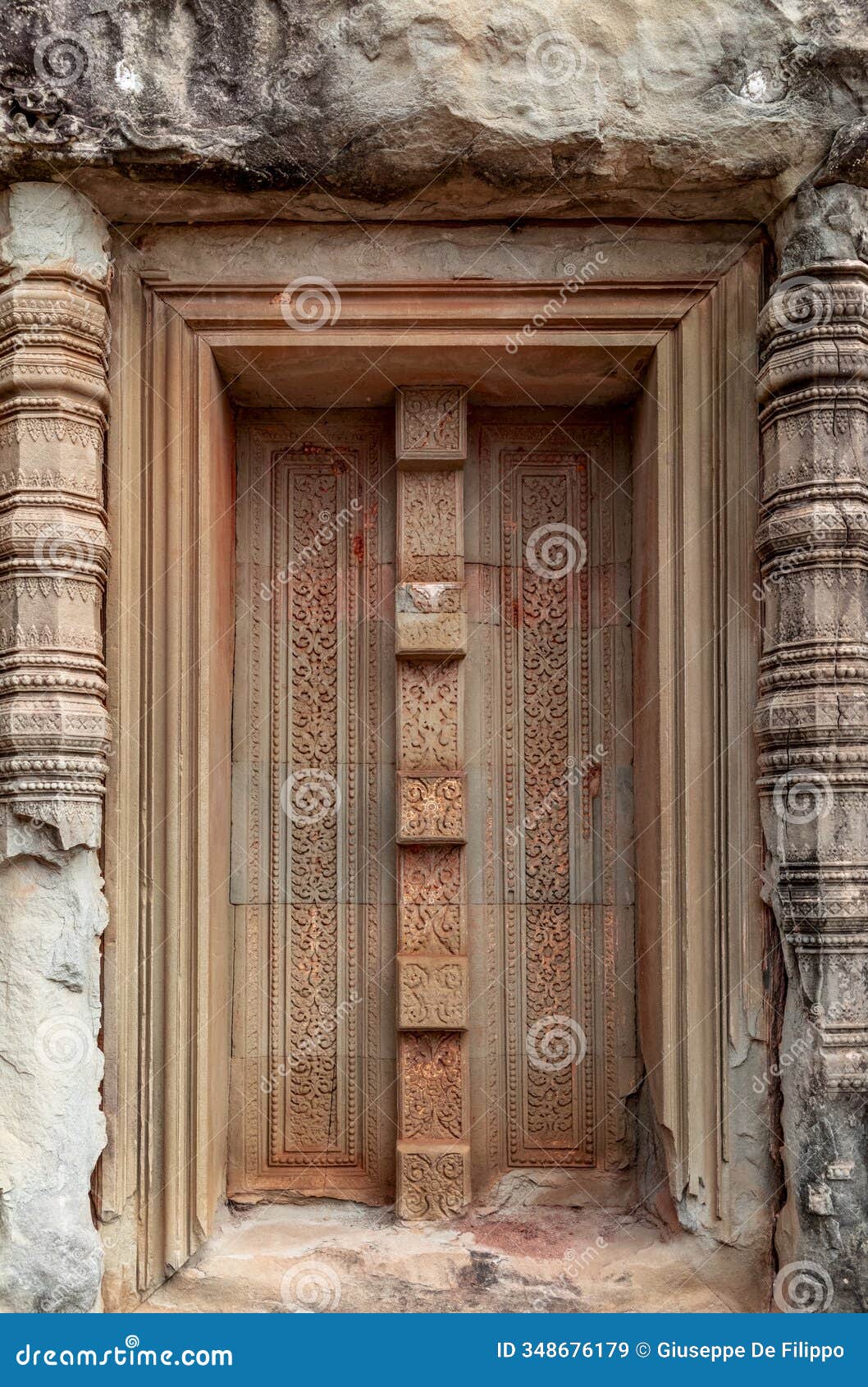 Details, Sculptures and Structures of the Pre Rup Temple in Cambodia ...