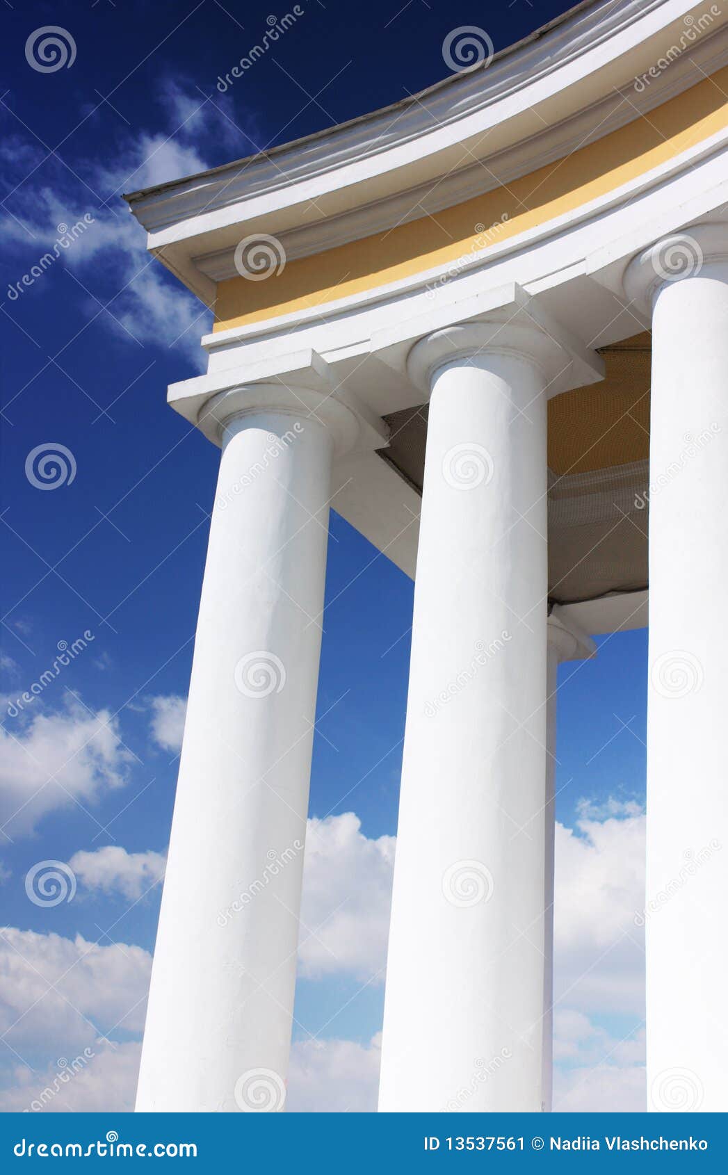 Details of white columns stock image. Image of peristyle - 13537561