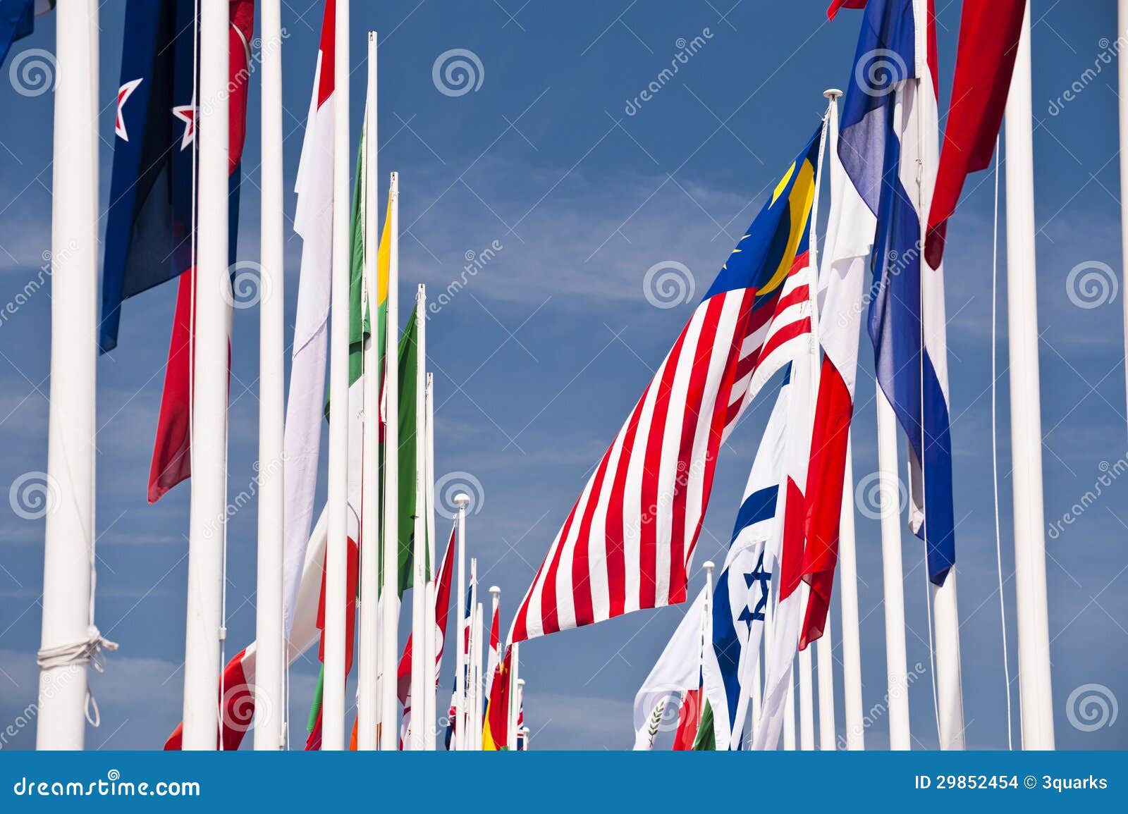 Banderas foto de archivo. Imagen de mundo, muestras, internacional ...