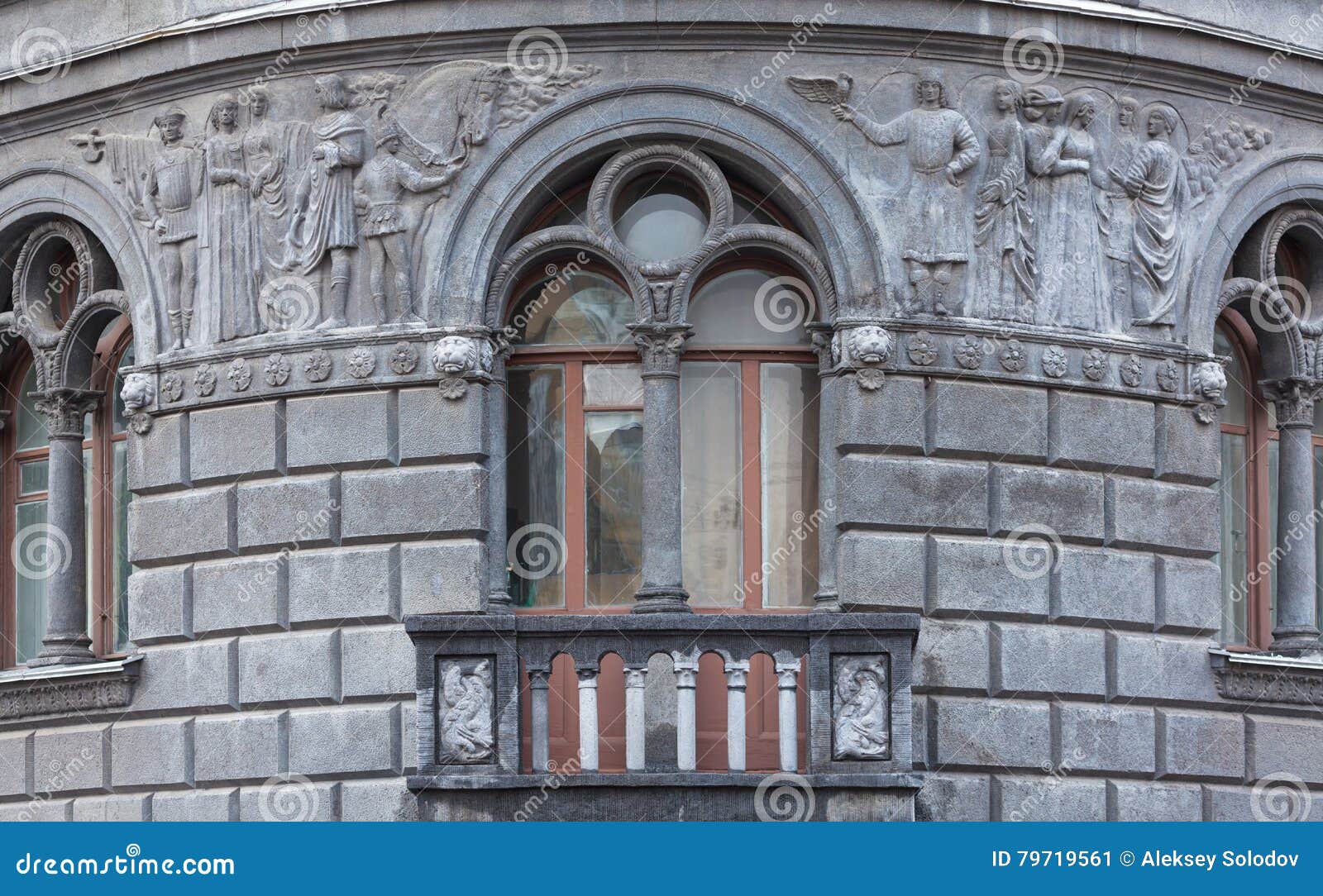 Detalle de la fachada imagen de archivo. Imagen de canal - 79719561