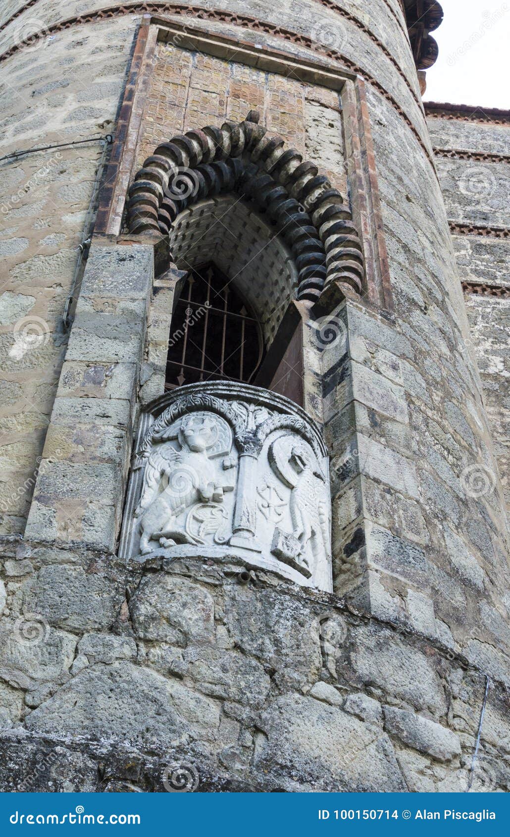 Detalle De La Torre De Un Castillo Foto de archivo - Imagen de exterior ...