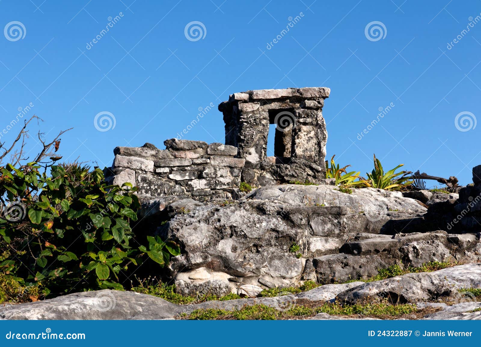Detalle De Ruinas Mayas En Tulum Imagen de archivo - Imagen de castillo ...