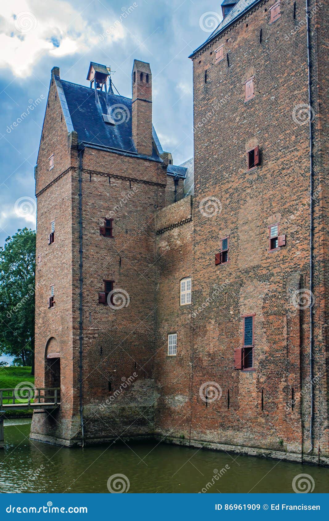 Detalle de un castillo imagen de archivo. Imagen de hugo - 86961909