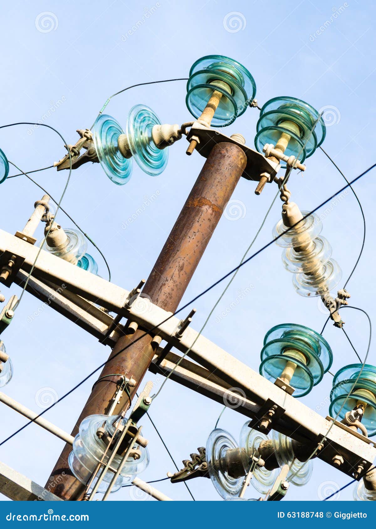 Detalle de un pilón foto de archivo. Imagen de fuente - 63188748