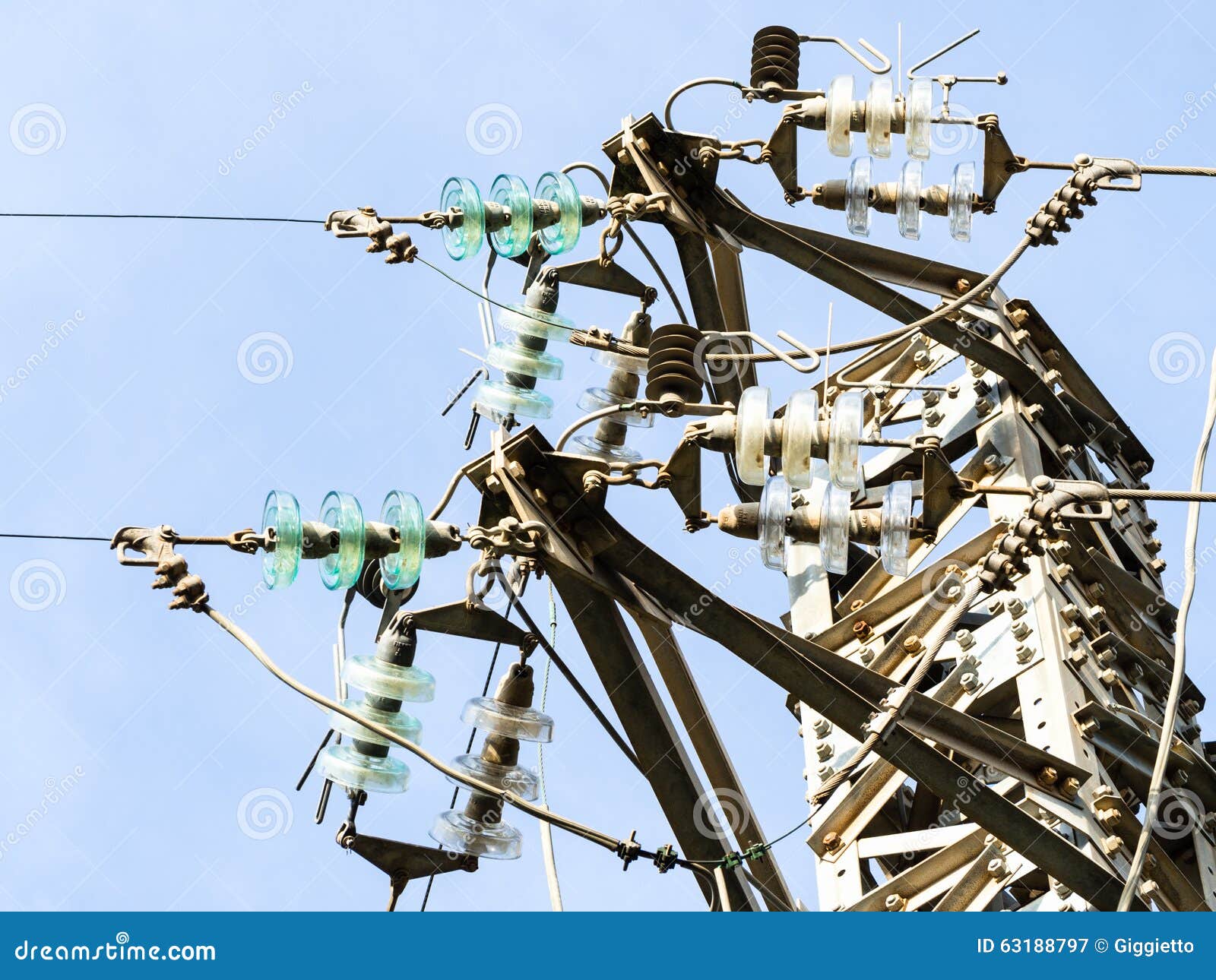 Detalle de un pilón imagen de archivo. Imagen de voltaje - 63188797