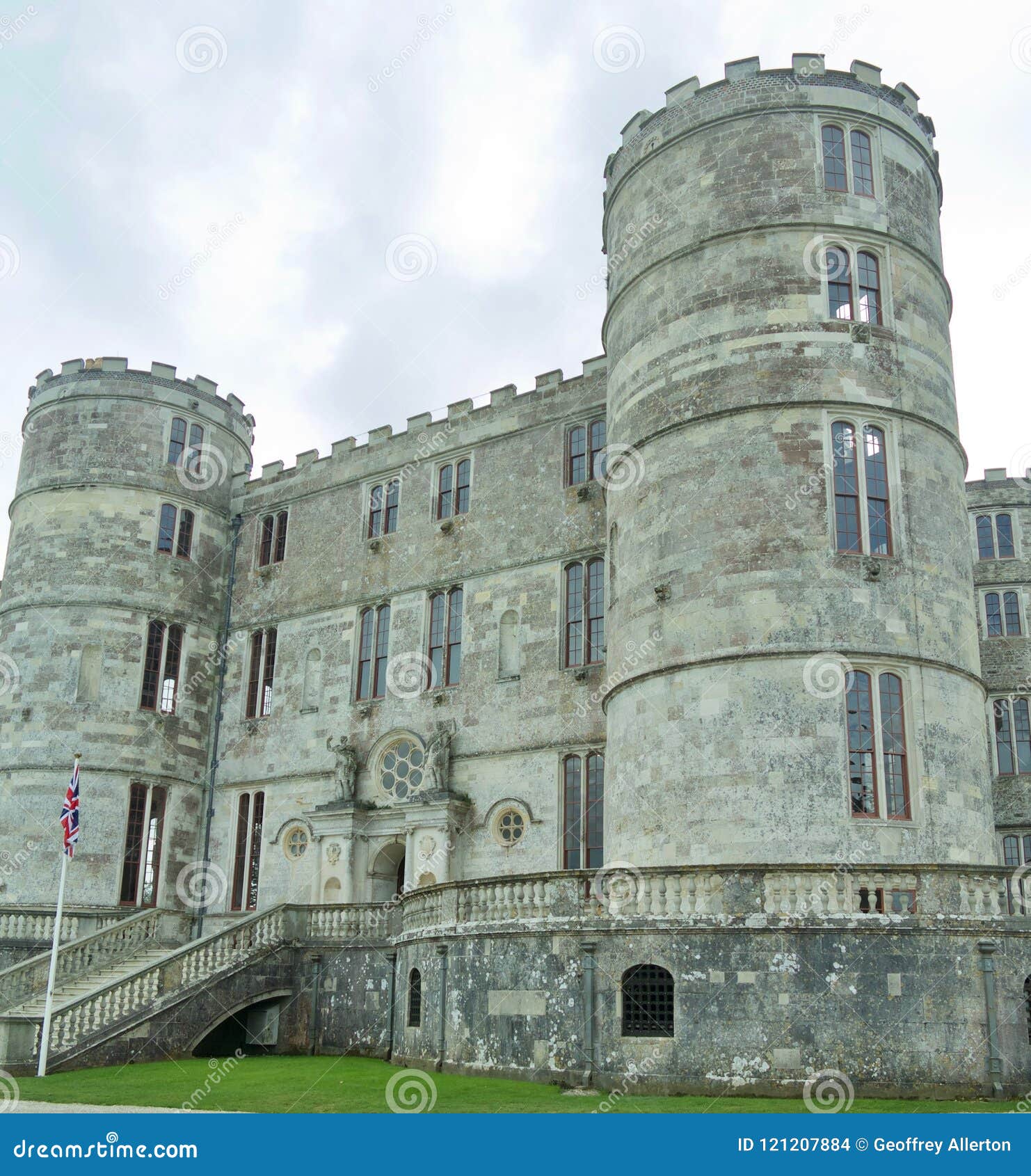 Detalle del castillo foto de archivo. Imagen de puerta - 121207884