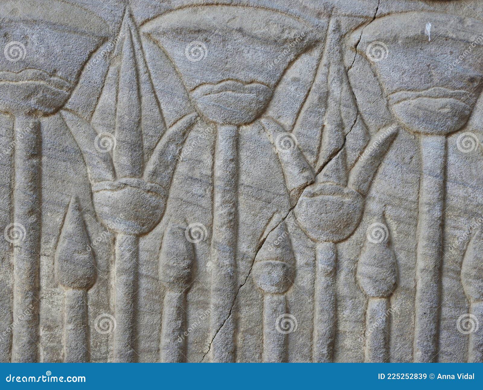 Detalle Relieve Flor De Papiro Templo De Dendera .Egipto. Royalty-Free ...