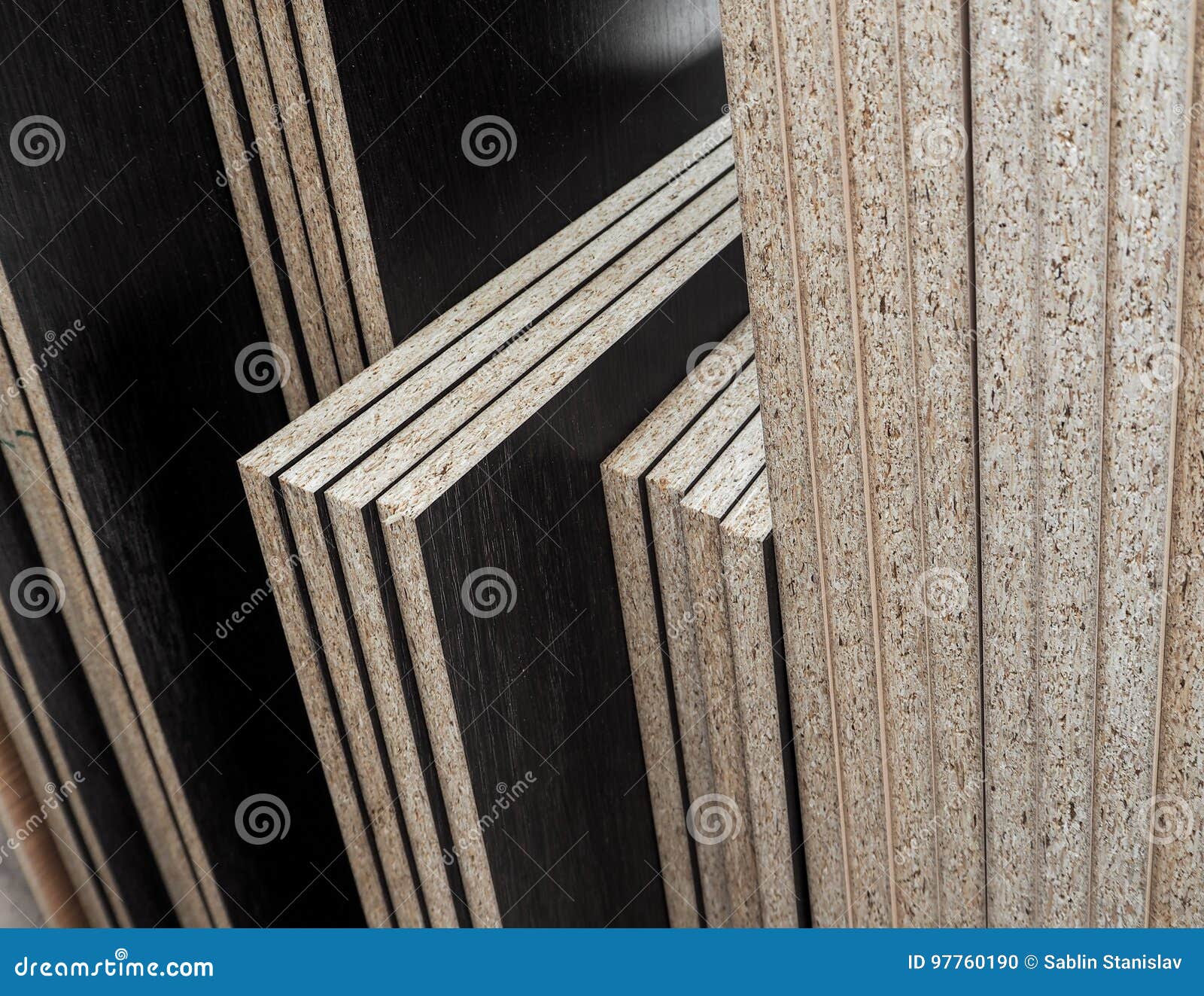 Detalles De La Pila Doblada Tablero De Madera Aglomerada Foto de ...