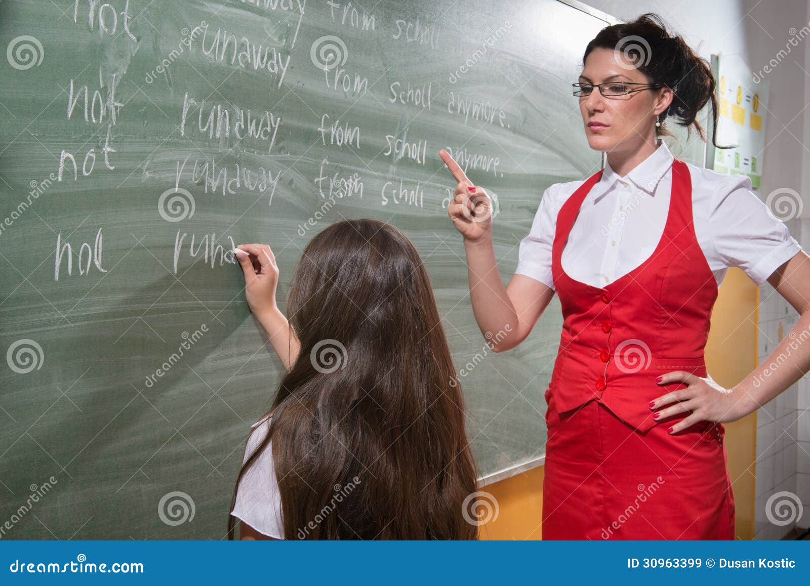 Detención Imagen De Archivo Imagen De Tiza Mujeres 30963399