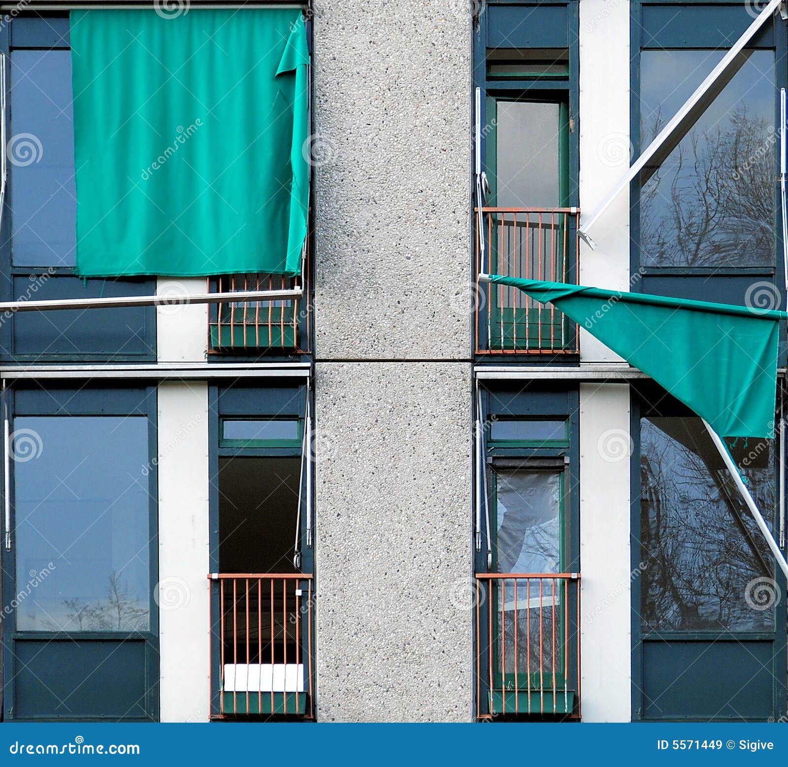 Deteriorado imagem de stock. Imagem de borda, hipoteca - 5571449