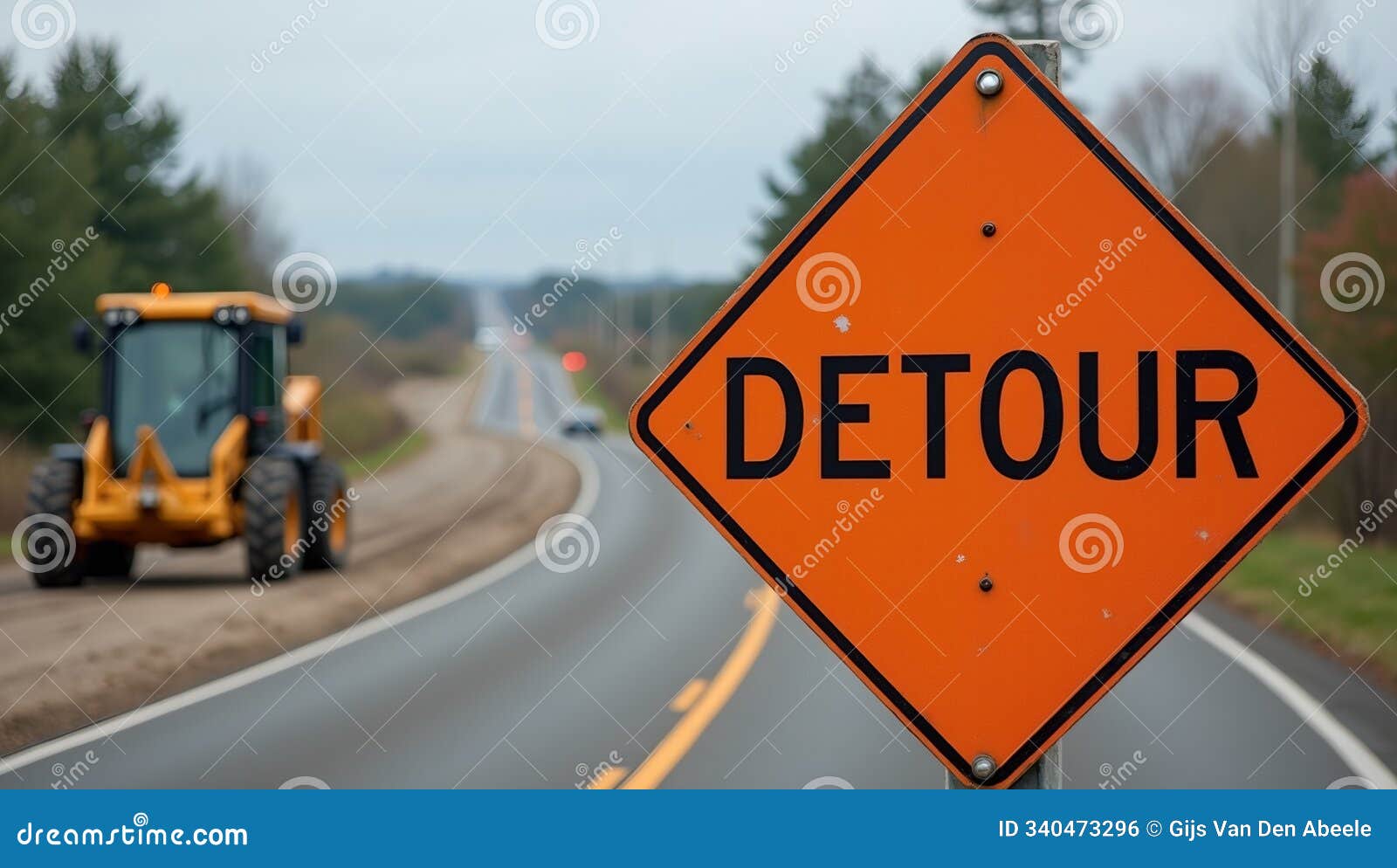 Detour Sign at Road Construction Site Stock Illustration - Illustration ...