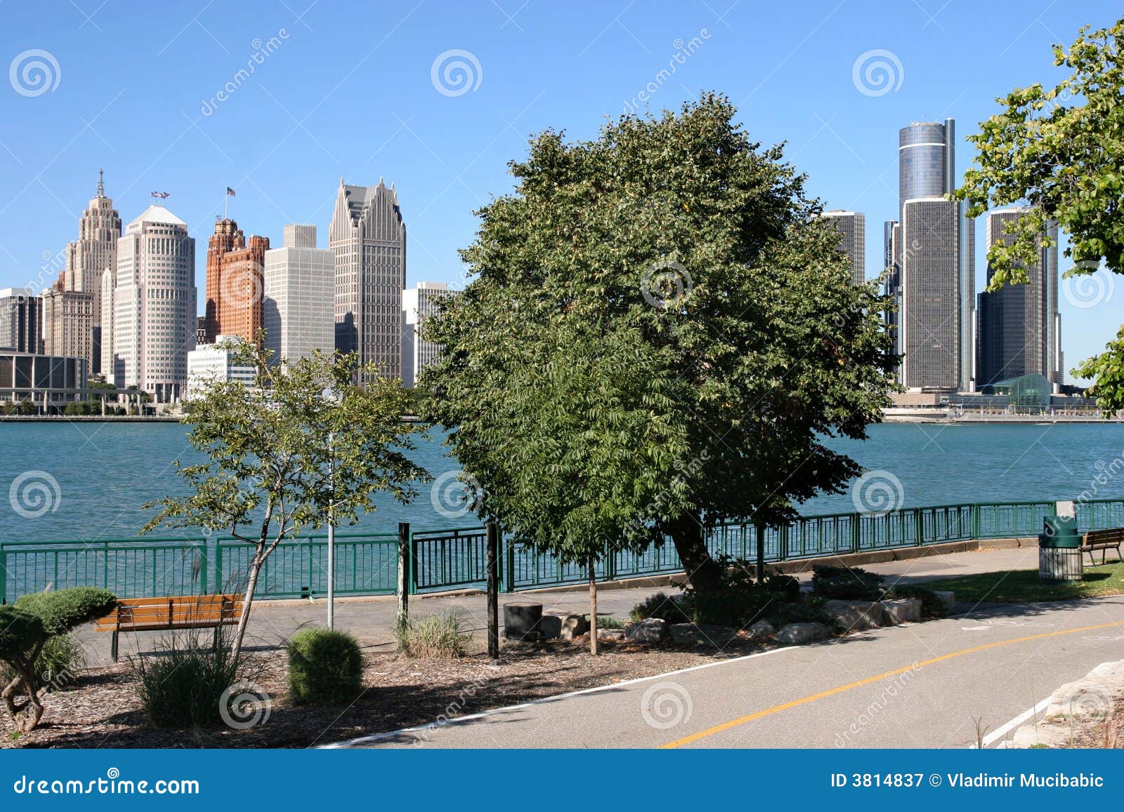 Detroit stock image. Image of green, skyline, industrial - 3814837