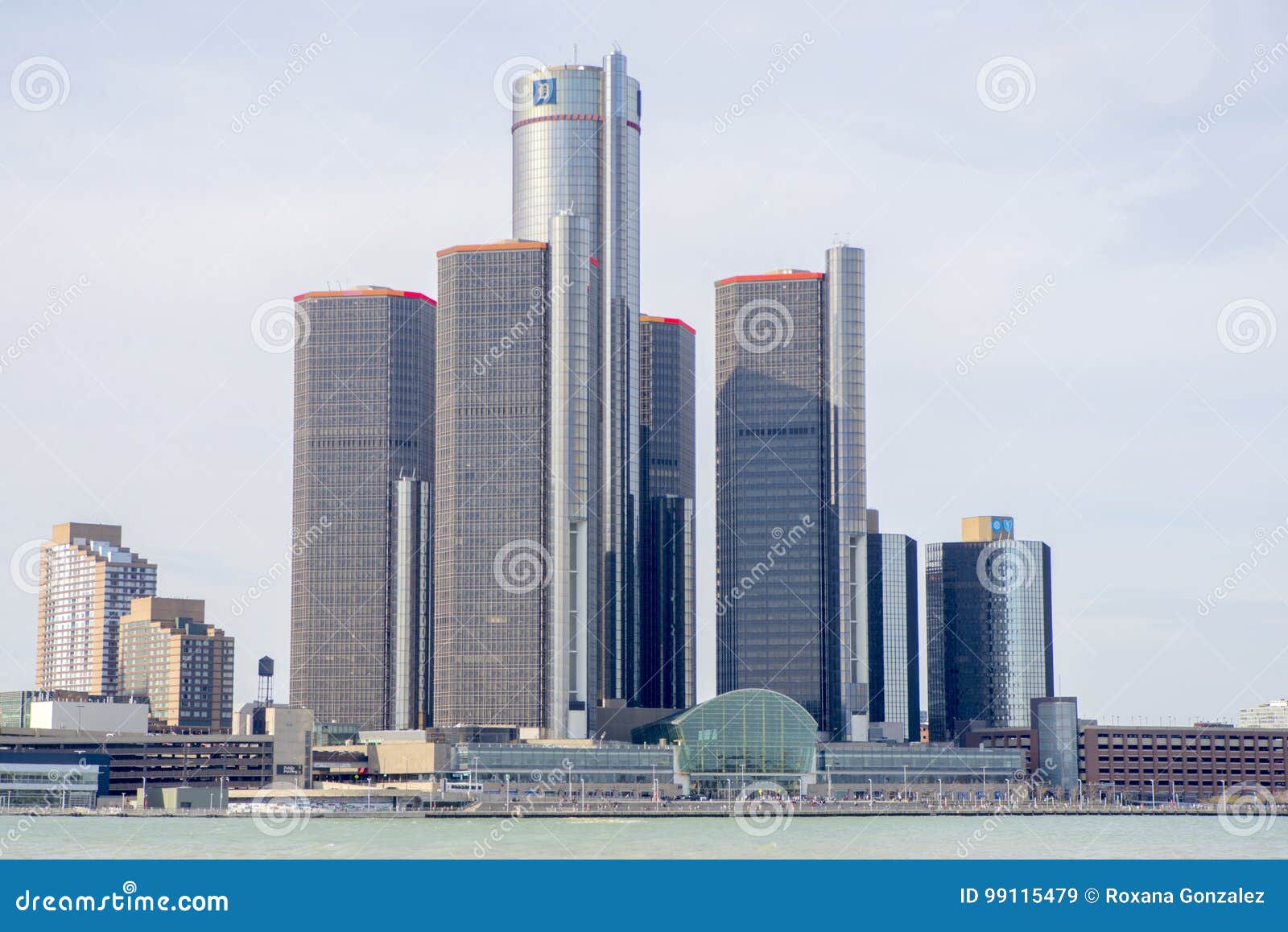 DETROIT, MI - 8 DE ABRIL DE 2017: Edificio De General Motors, GM Headqu Imagen de archivo ...