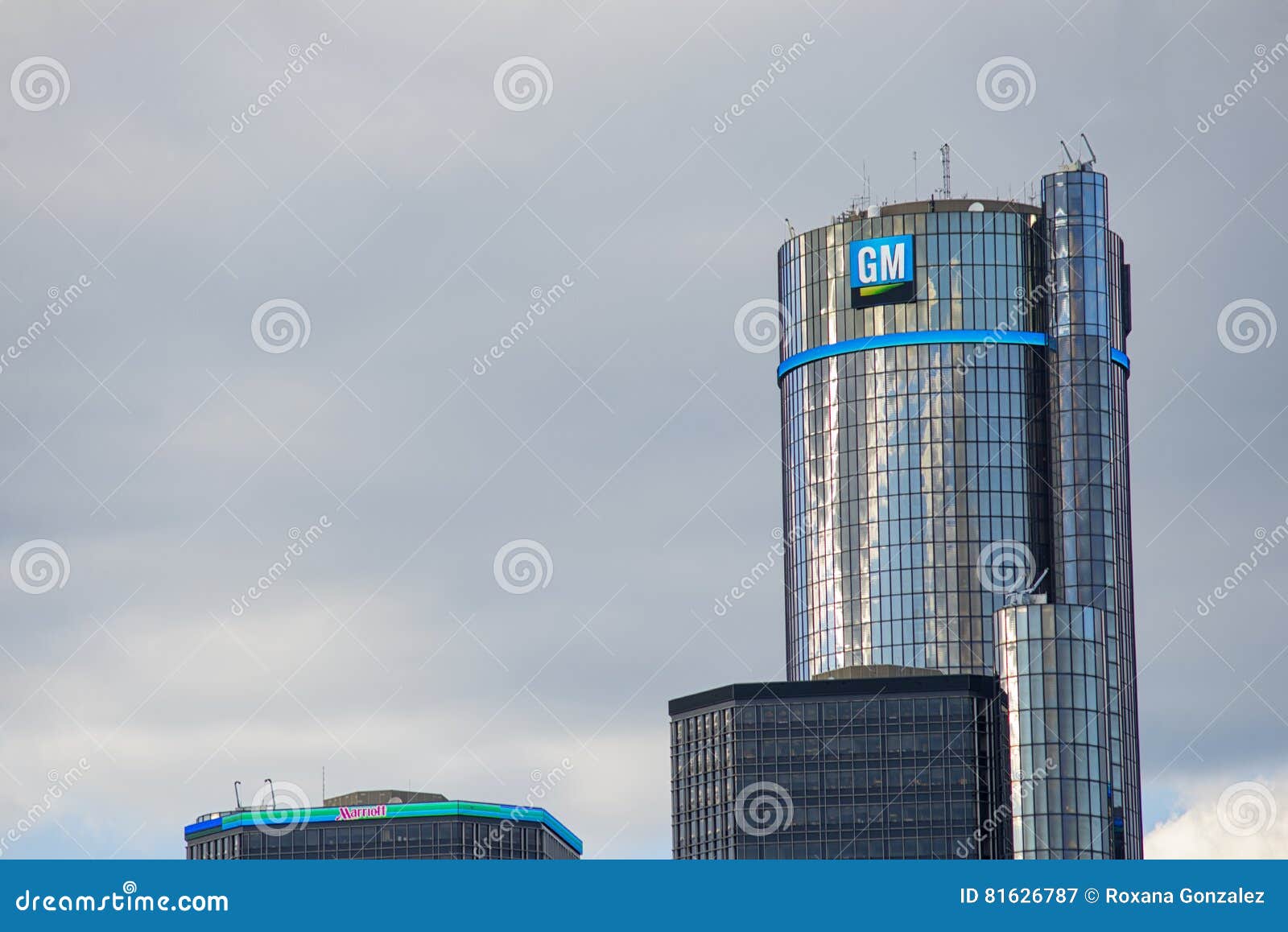 DETROIT, MI - 21 DE AGOSTO DE 2016: Edificio De General Motors, GM Headquar Fotografía editorial ...