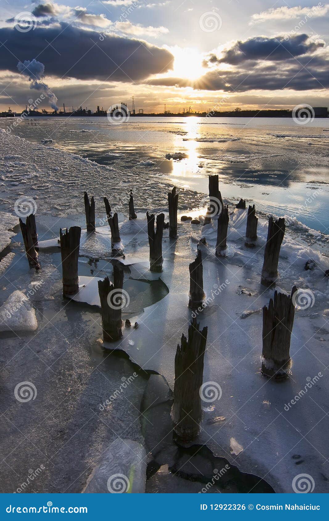 Detroit River 3 stock photo. Image of life, skyline, border - 12922326