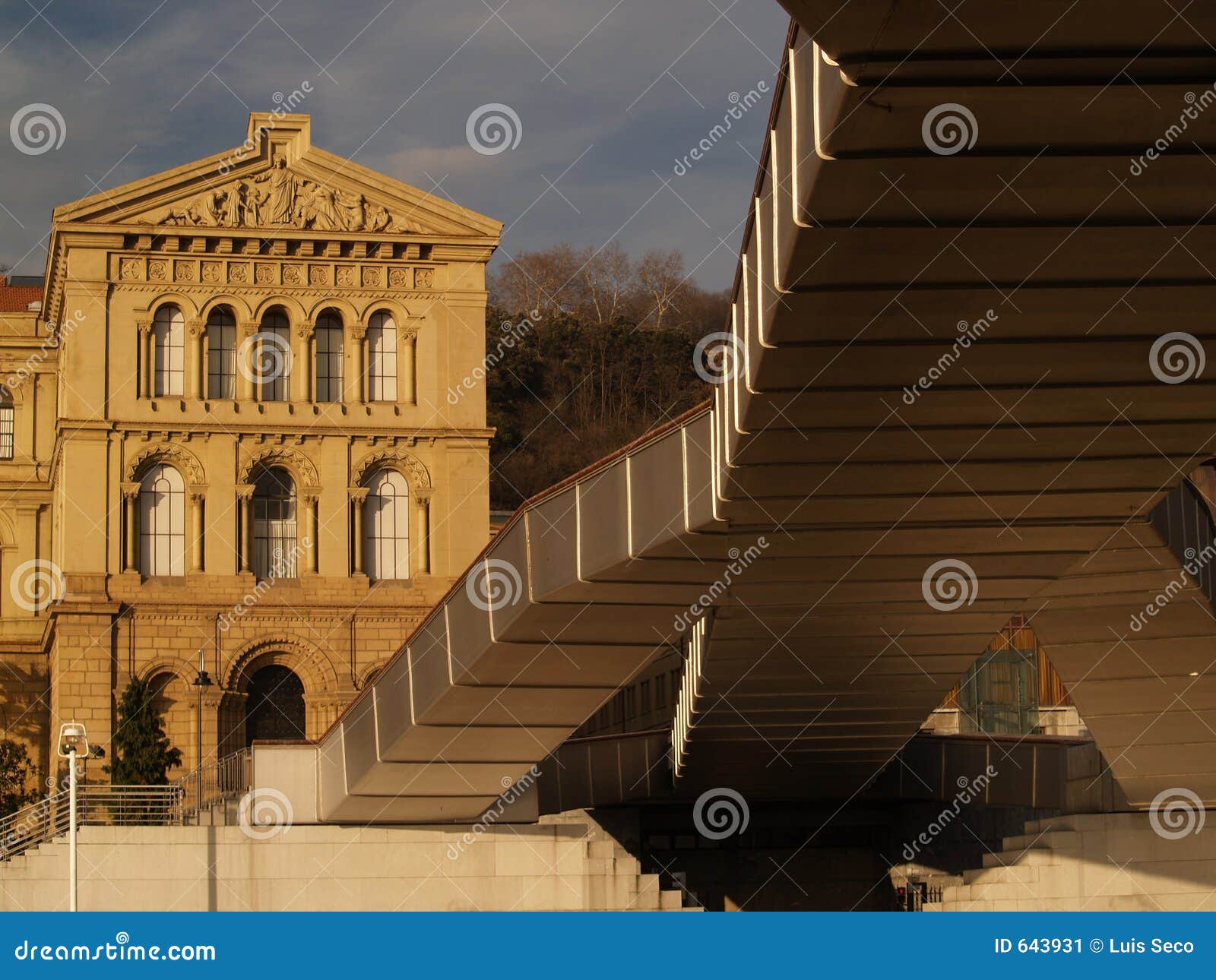 Deusto University and Bridge Stock Image - Image of education, linked ...